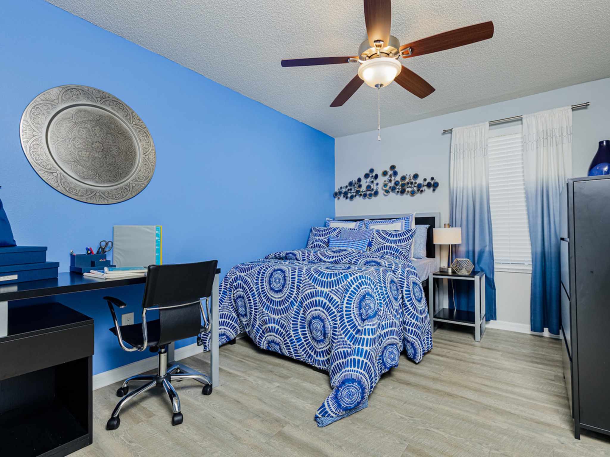 Photo Gallery | Reflections | Tampa Student Apartments