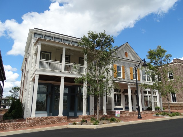 2x2 - The Stud - Massee on Main 3 | 2 Bed Apartment | Swallowtail Flats