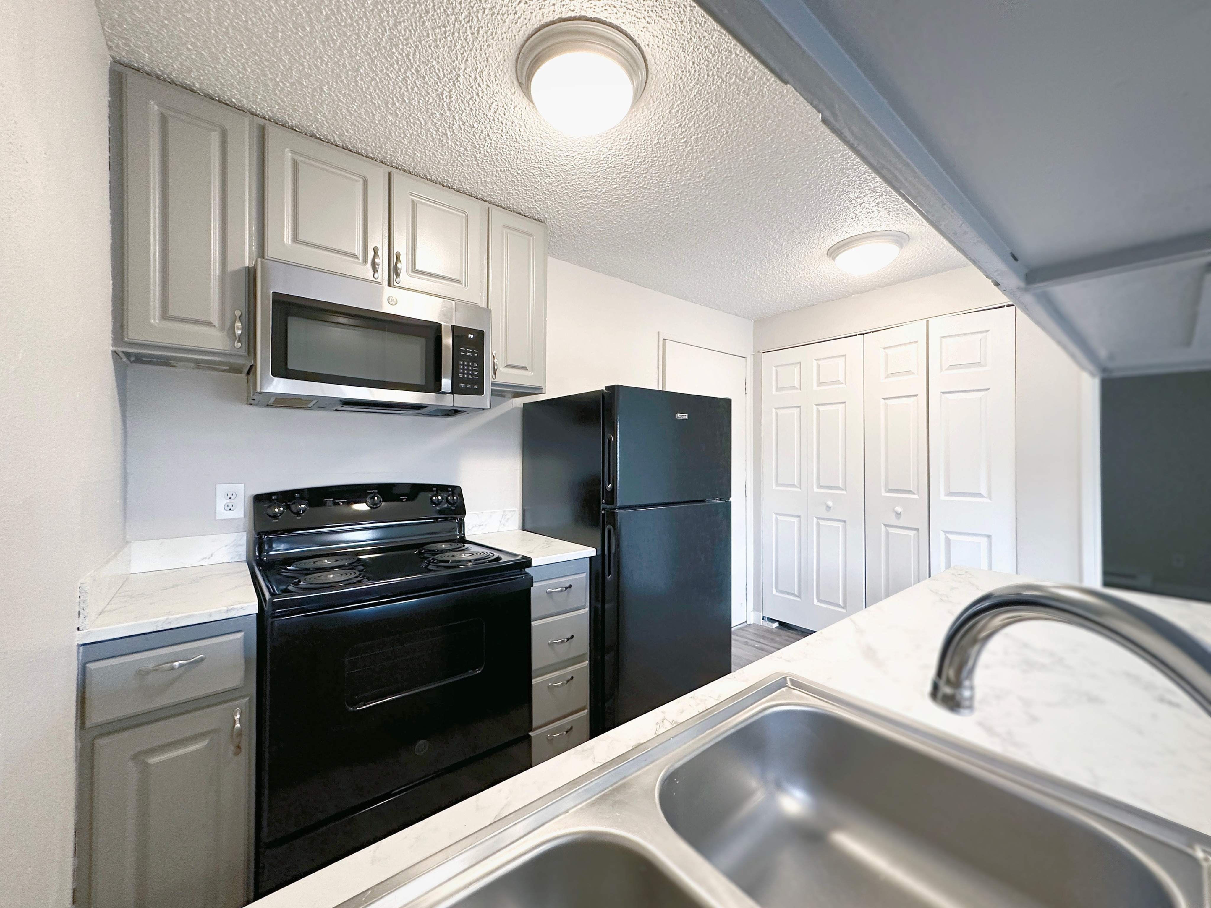 View Photos & Take A Virtual Tour | Serrano Apartments