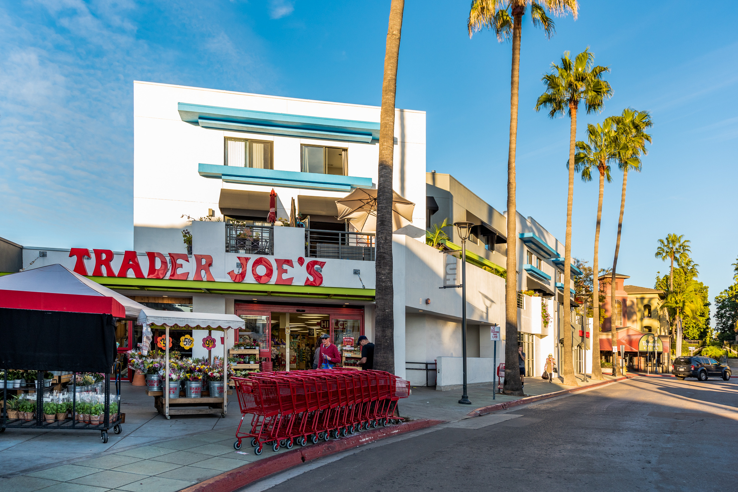 View Our Amenities | The Warwick