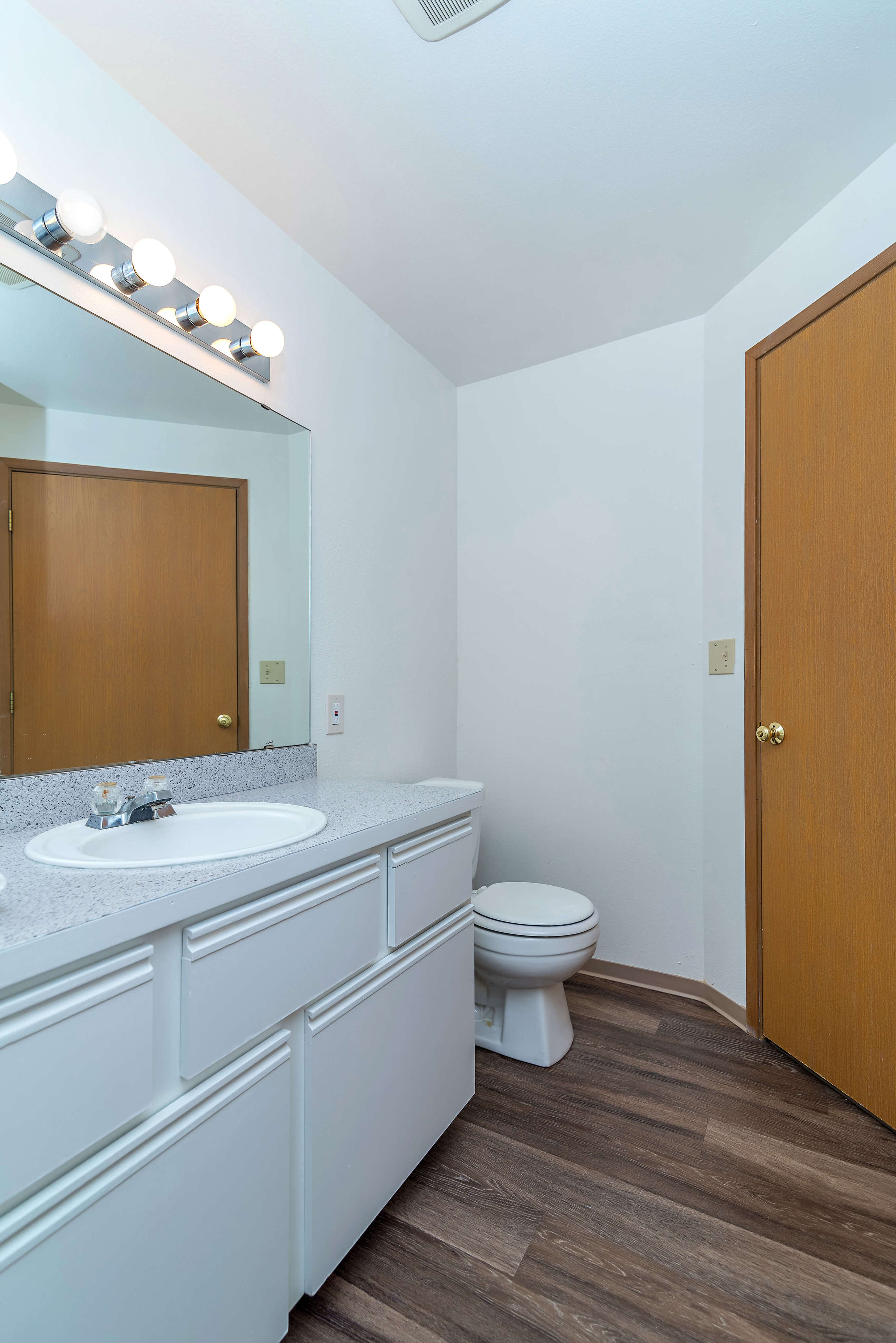 2x1R | 2 Bed Apartment | Juniper Row