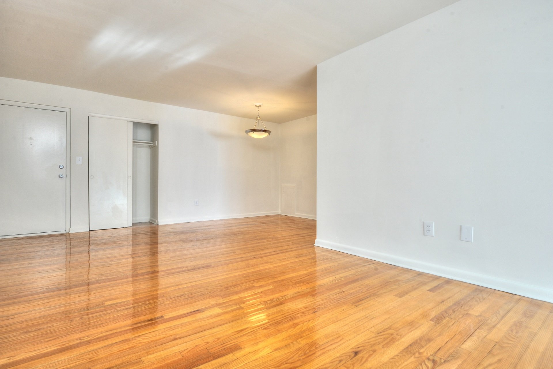 View Photos | Montrose Manor