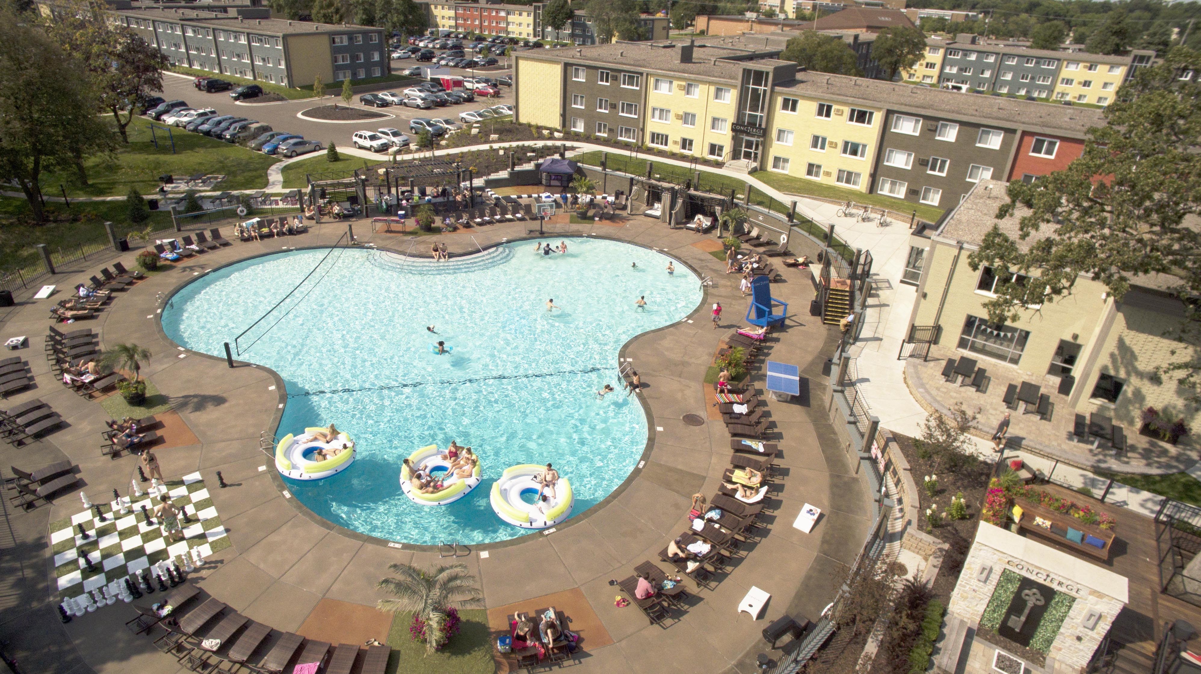 Concierge | Apartments In Richfield, MN