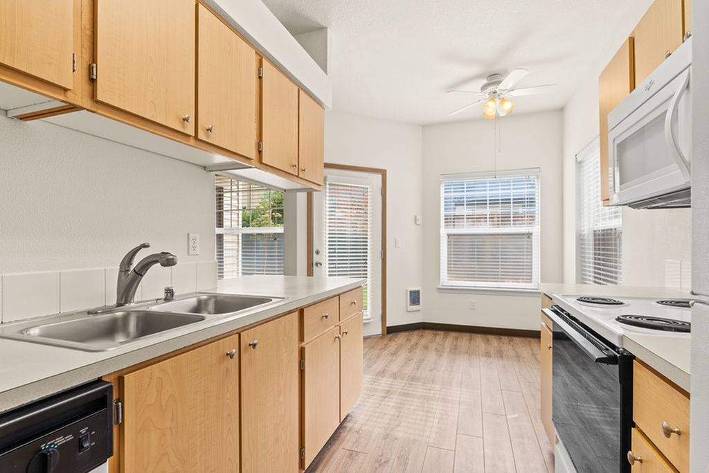 View Photos & Take A Virtual Tour | Cascade View | Apartments in ...