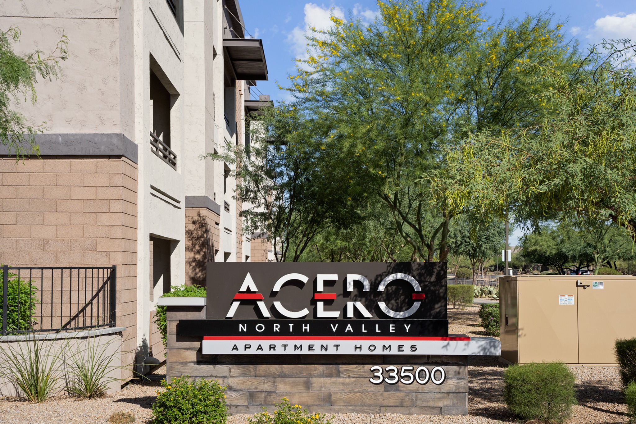 Brand New 1, 2, & 3 Bedroom Apartments in North Phoenix, AZ | Acero ...