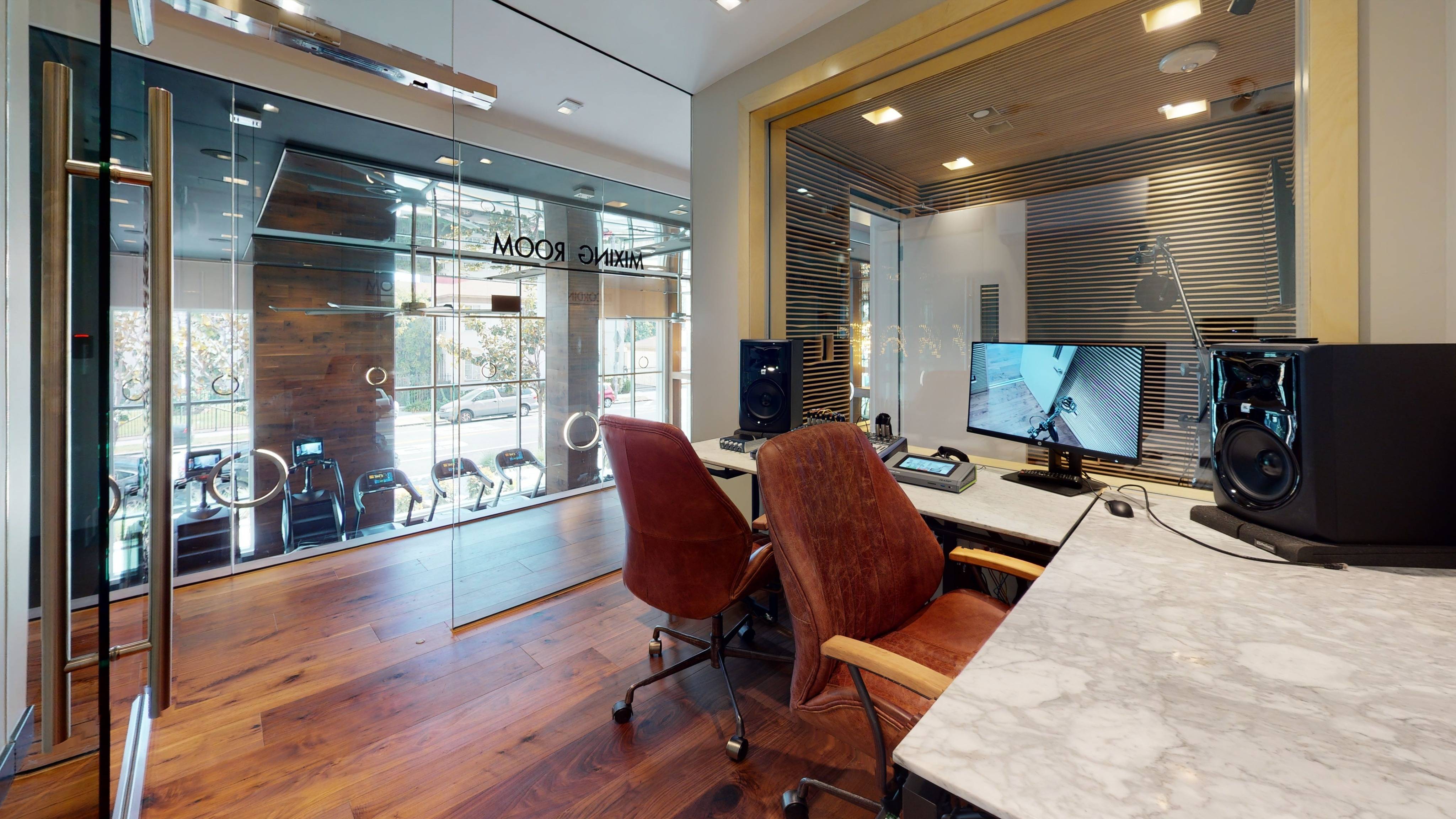 Photos | Modera Hollywood | Hollywood Apartments