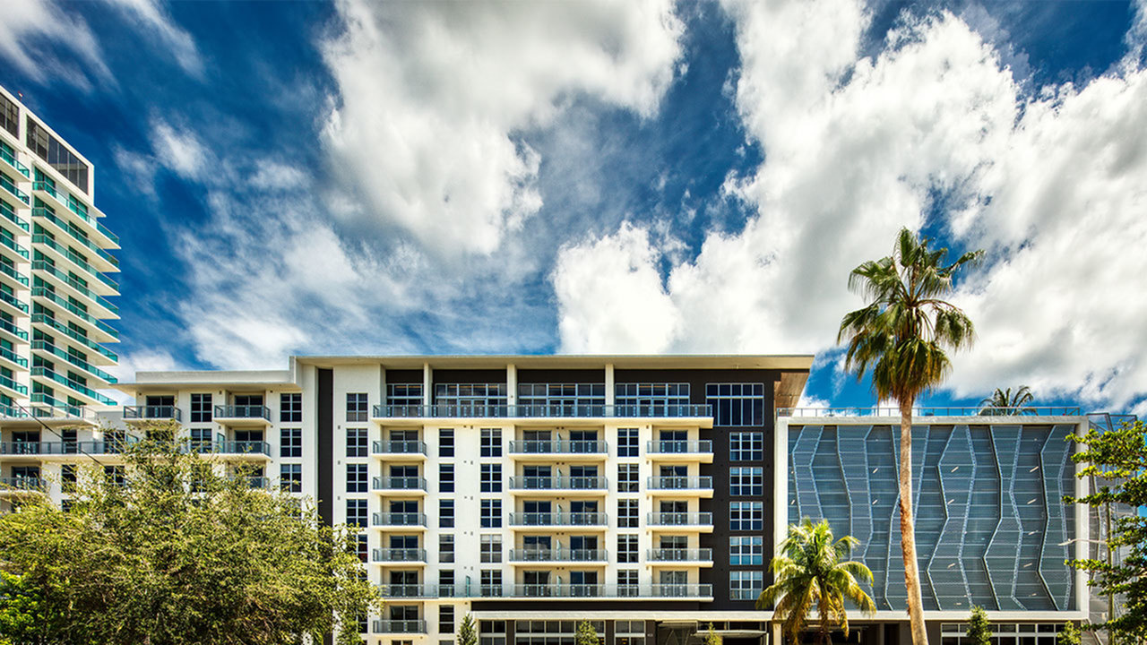 View Photos & Take A Virtual Tour | Modera Edgewater