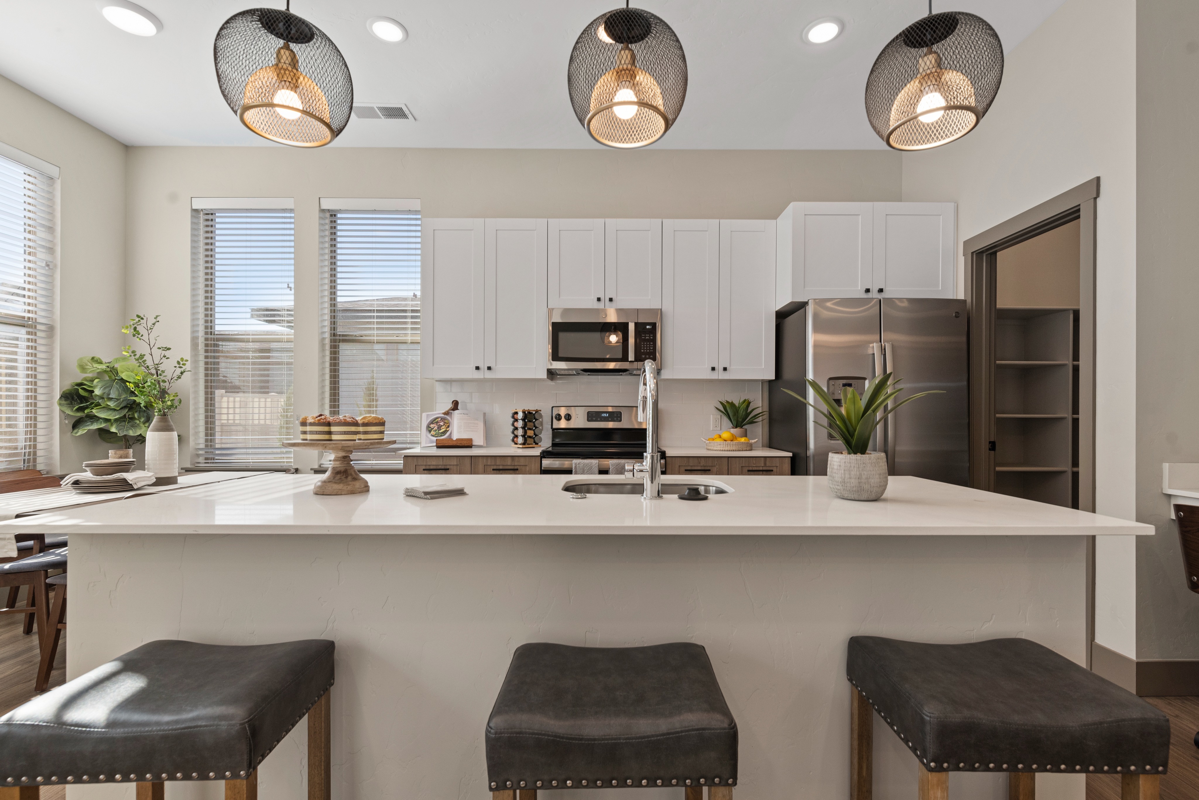 Meridian Luxury Home For Rent | Photo Gallery | Modern Craftsman Ten Mile
