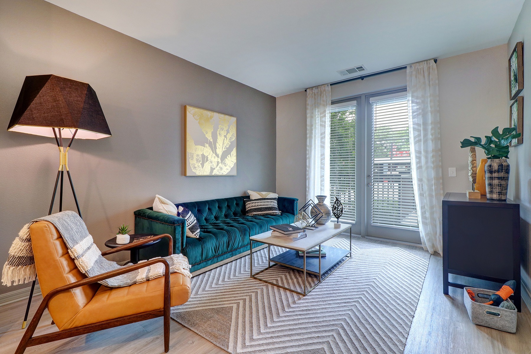 View Photos | Hite & Notch Apartments