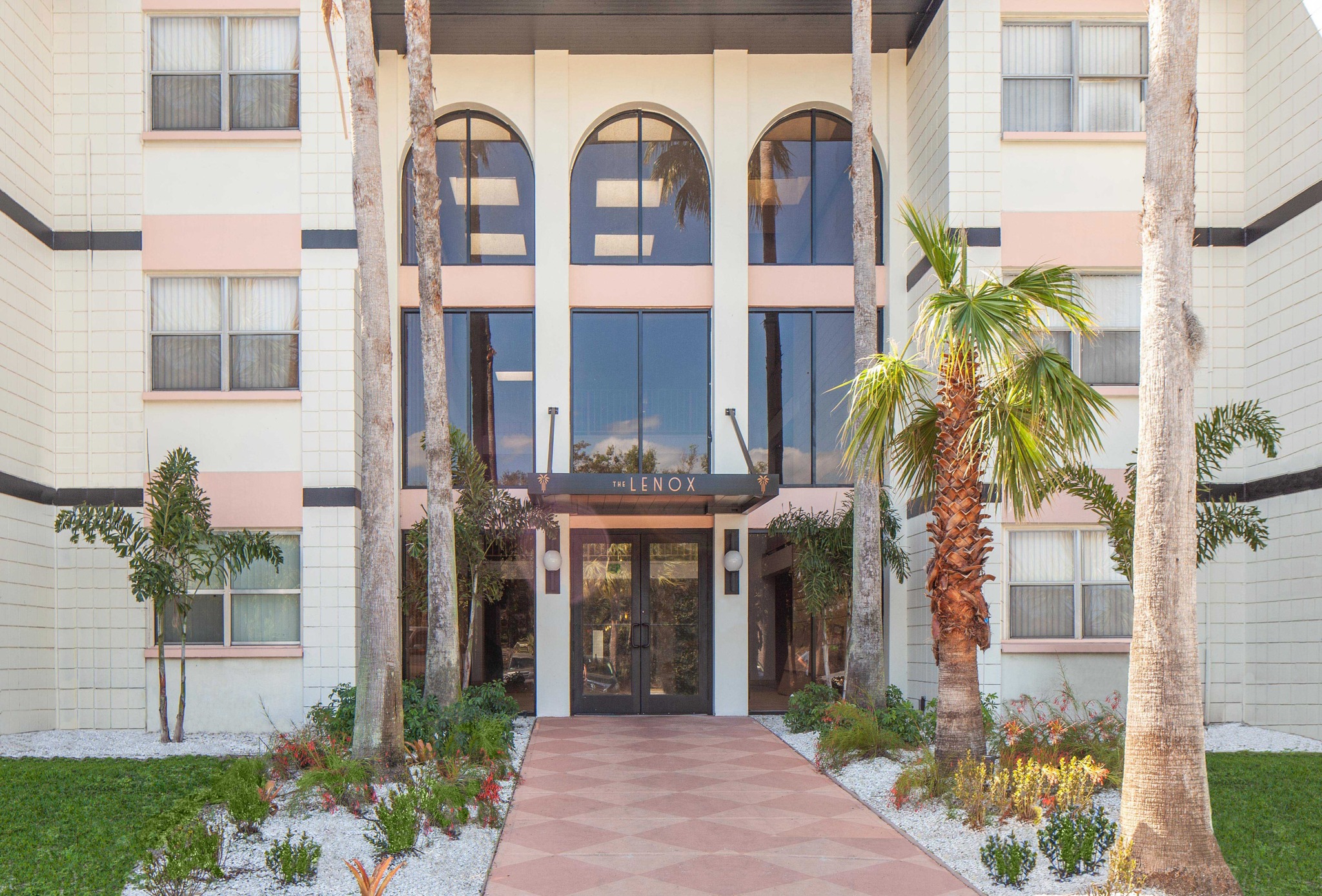 View Photos & Take A Virtual Tour | The Lenox