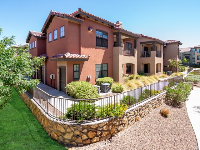 View Photos | Castilleja Apartments I