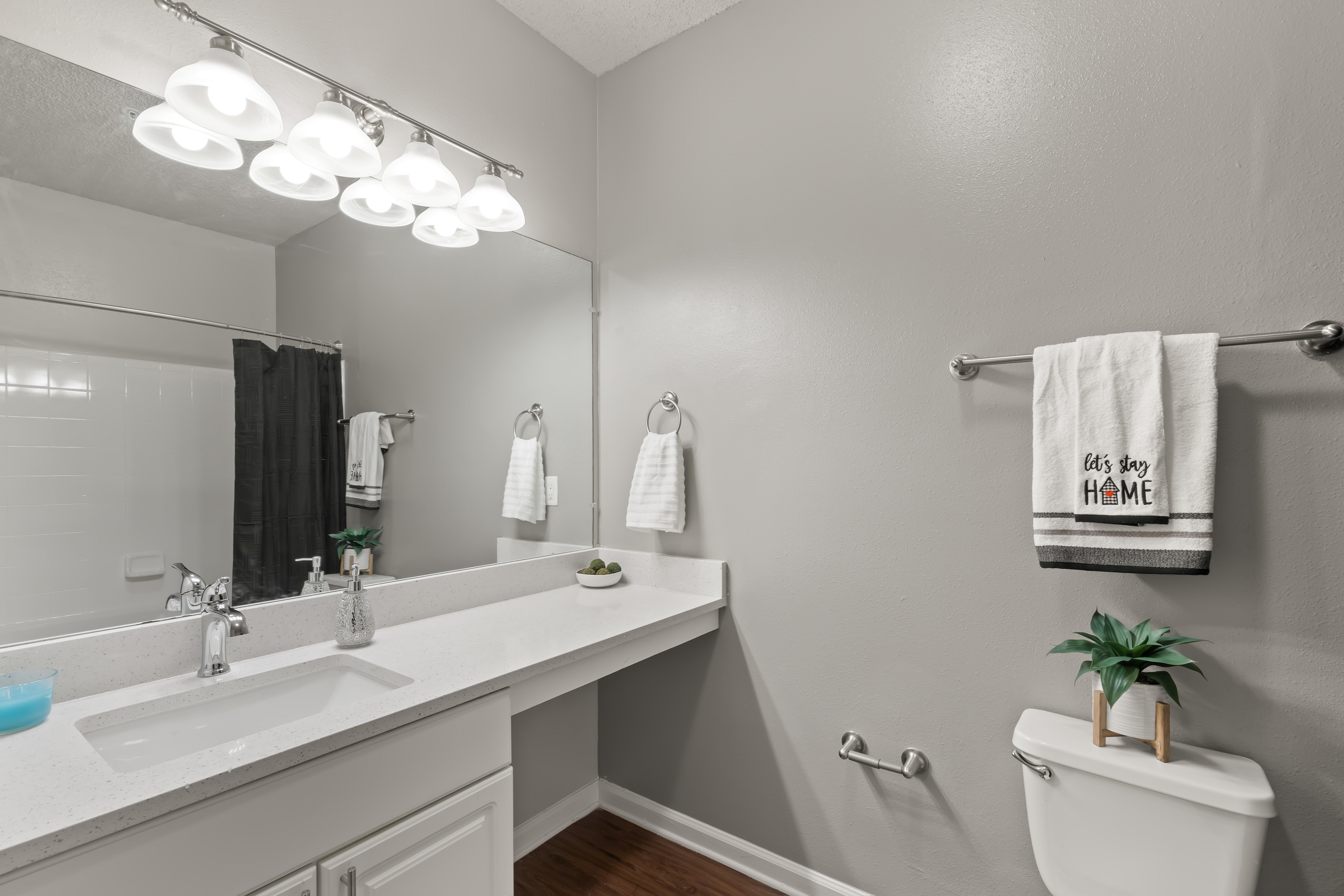 View Photos & Take A Virtual Tour | Summer Cove Apartments