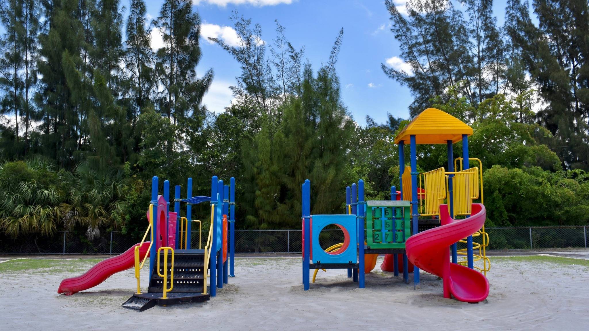 View Our Amenities | 2500 Inverrary Club Apartments