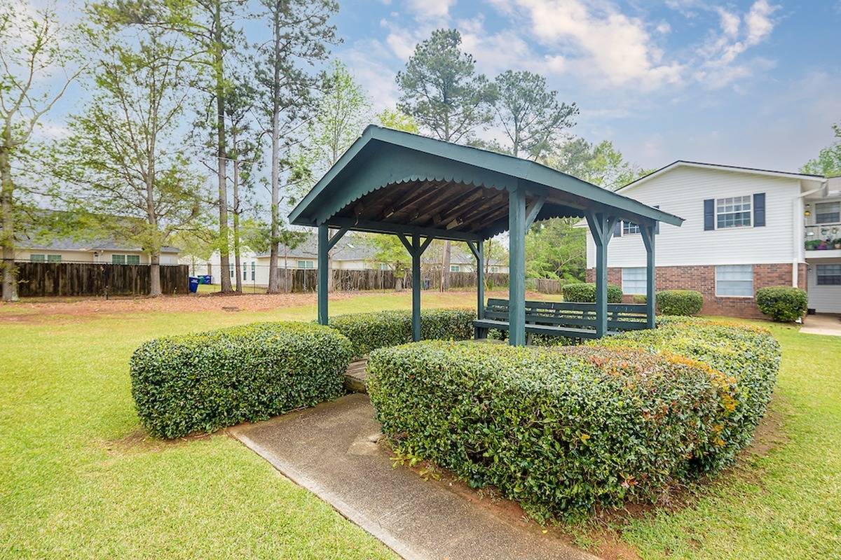 View Photos | The Huntley Apartment Homes