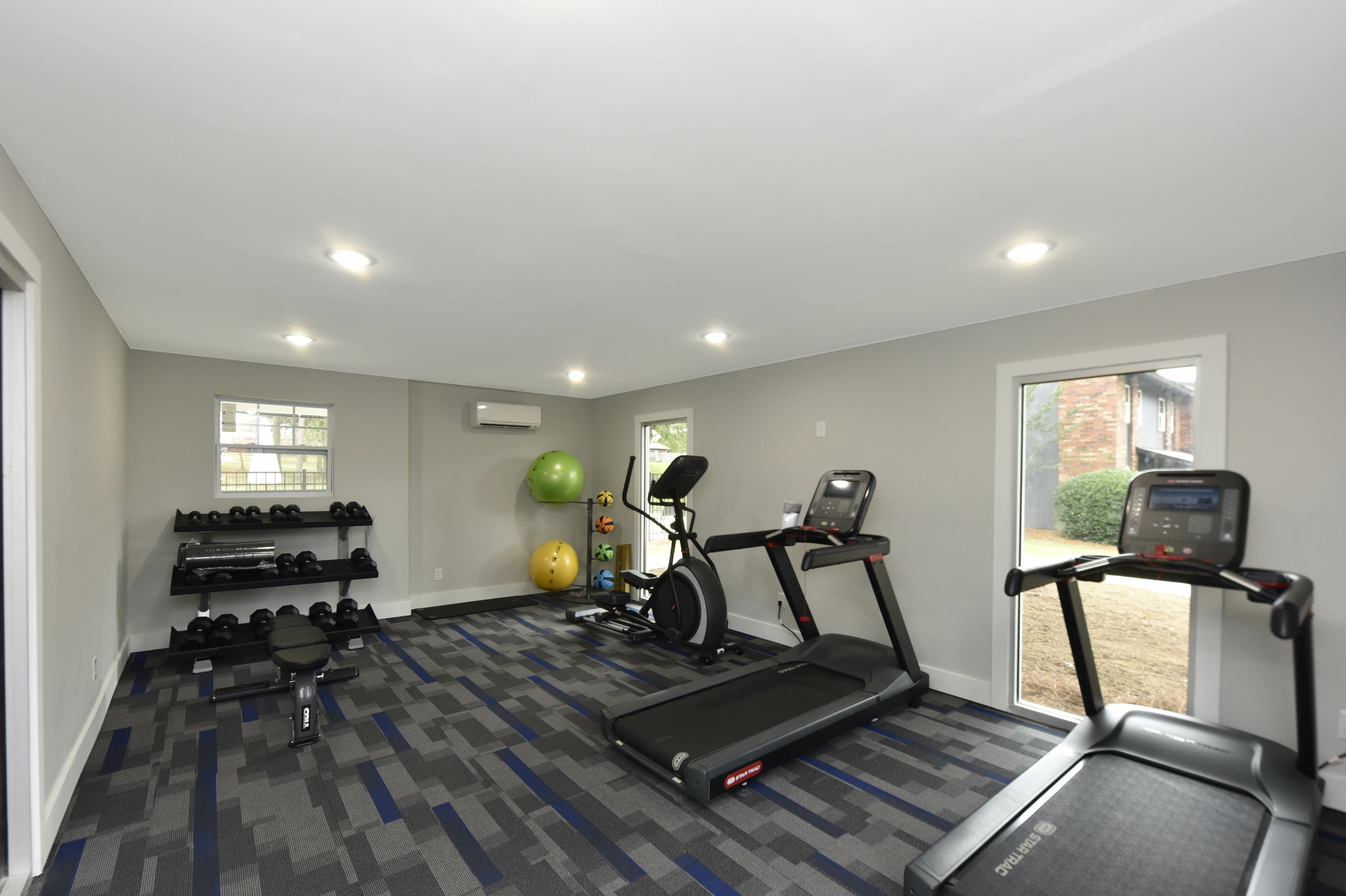 View Photos | The Huntley Apartment Homes