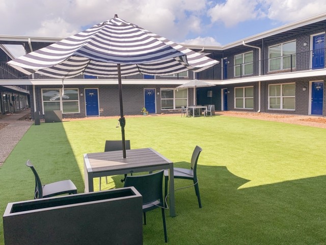 View Photos | Country Club Place Apartments