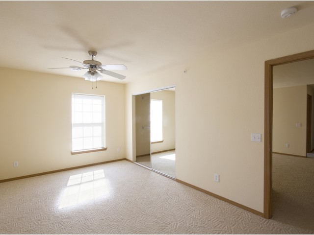 View Photos & Take A Virtual Tour | Plainview Park