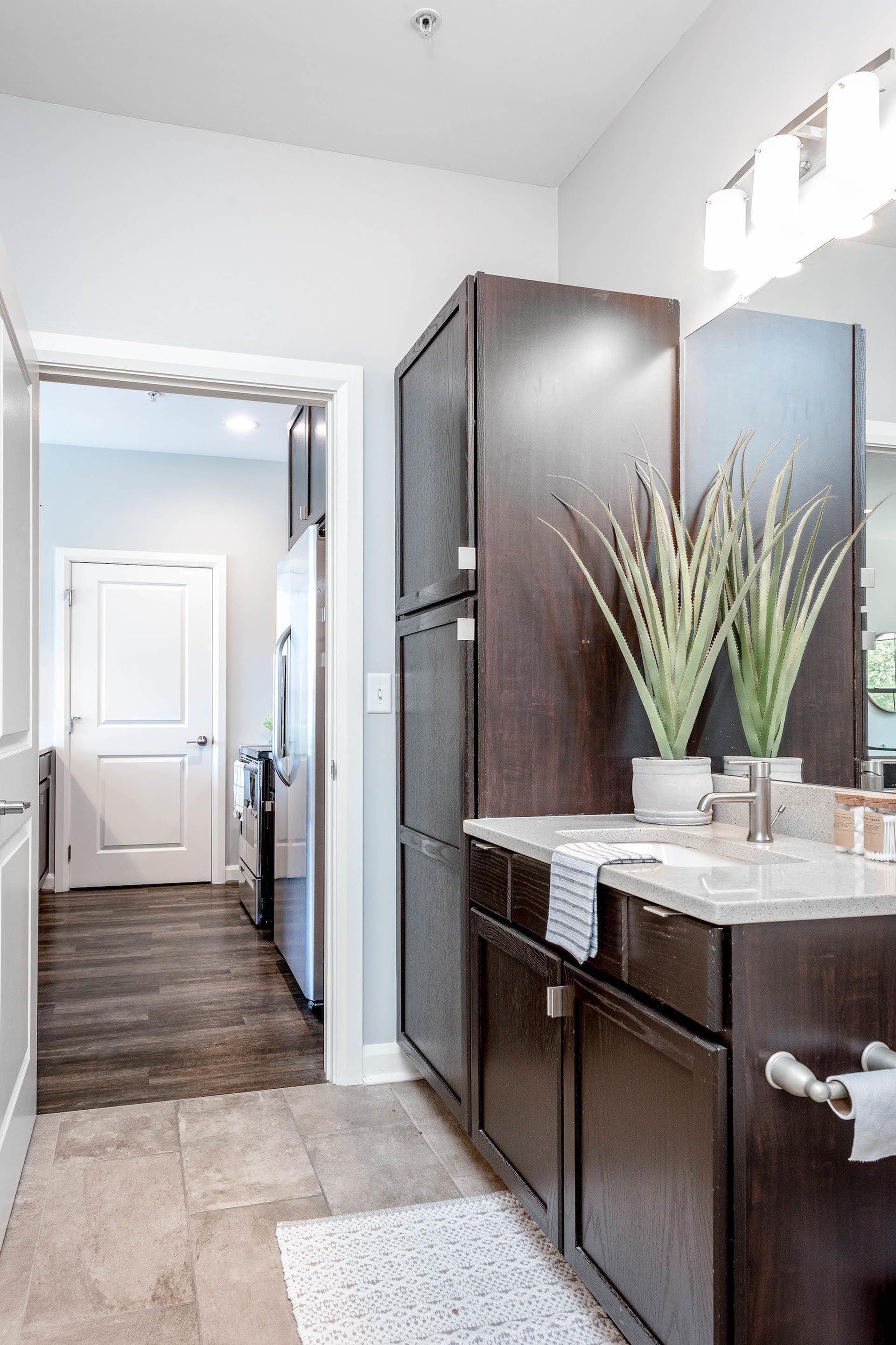 View Photos & Take A Virtual Tour | Foundry at Jeffrey Park