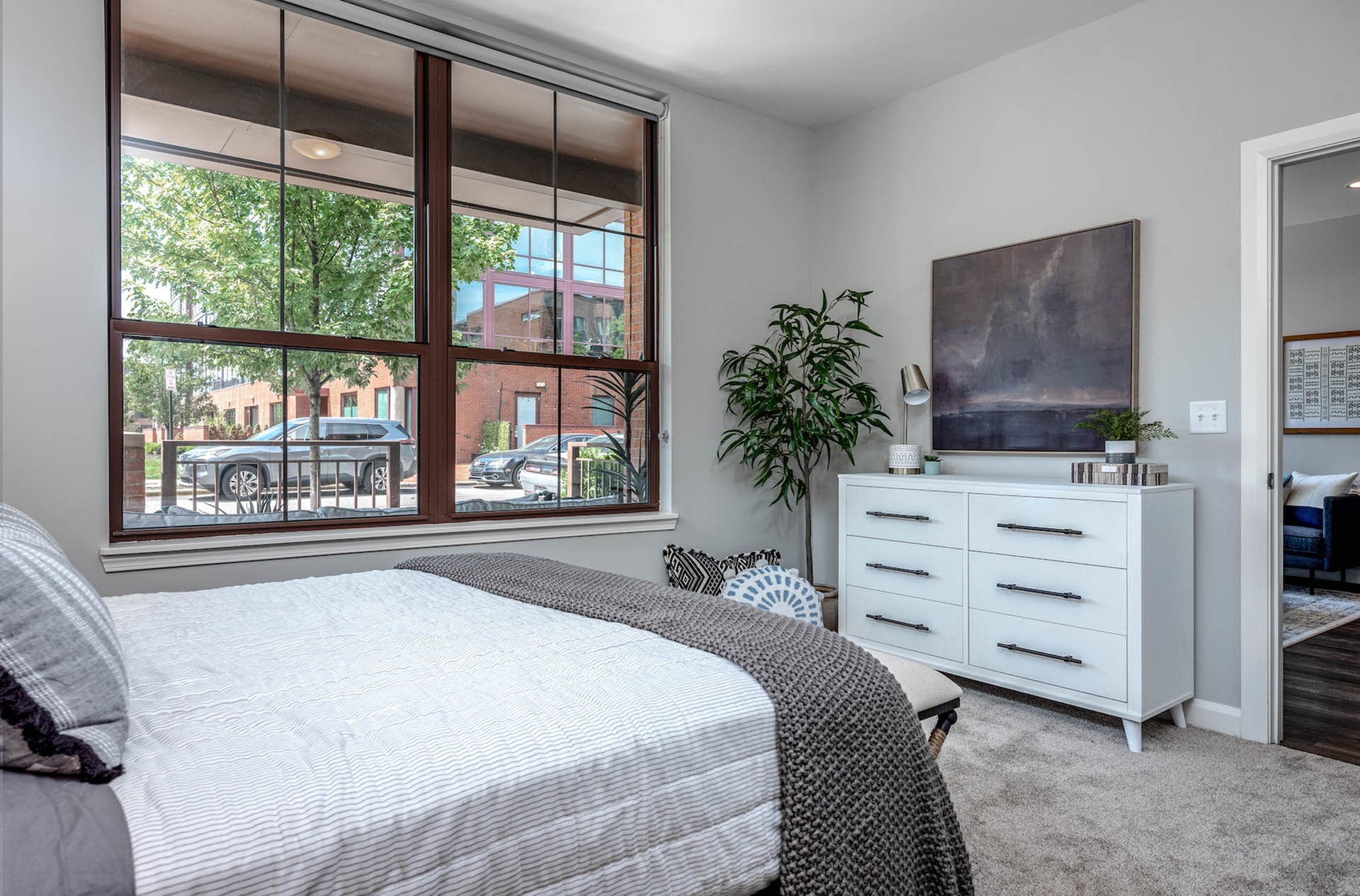 View Photos & Take A Virtual Tour | Foundry at Jeffrey Park