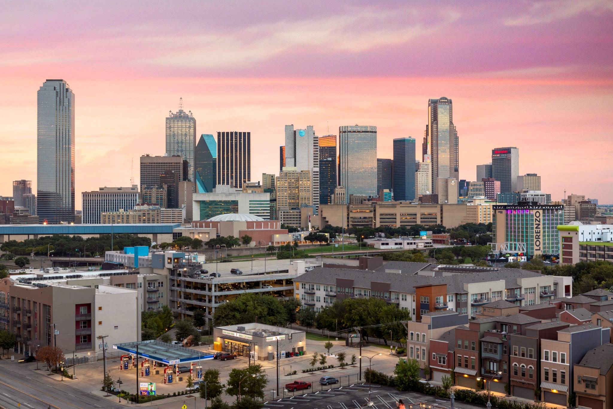 View Photos | South Side on Lamar