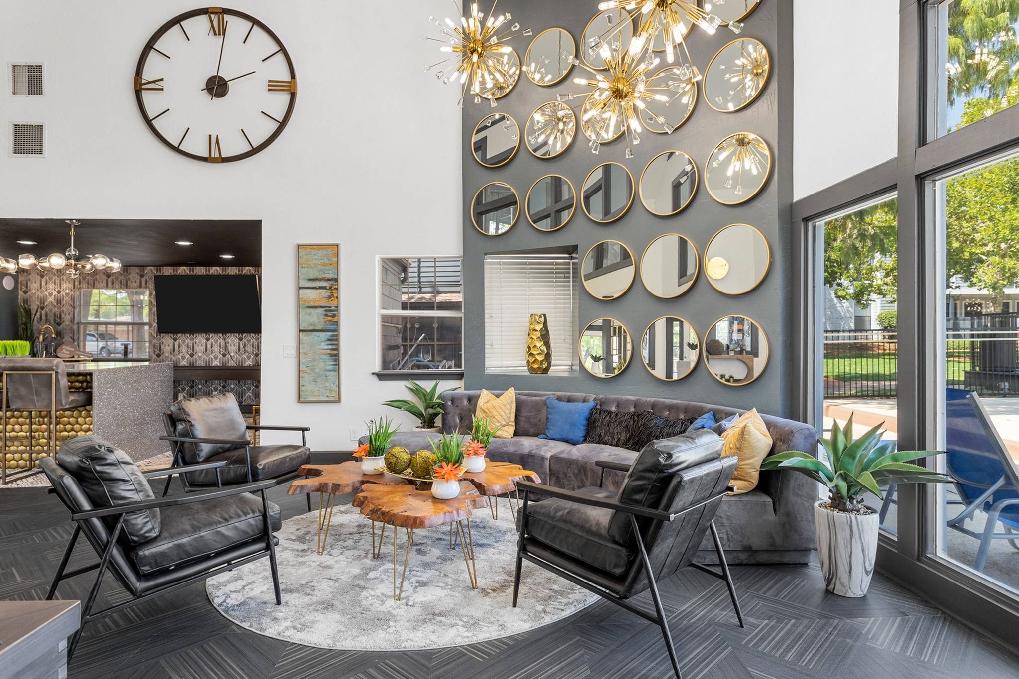 View Photos | Raindance