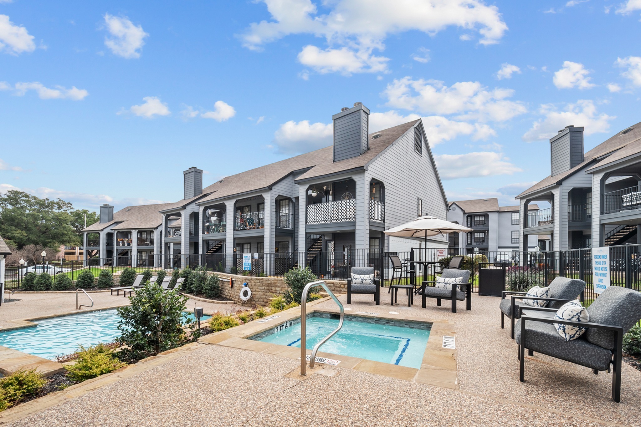 View Photos | The Arbors on Oakmont