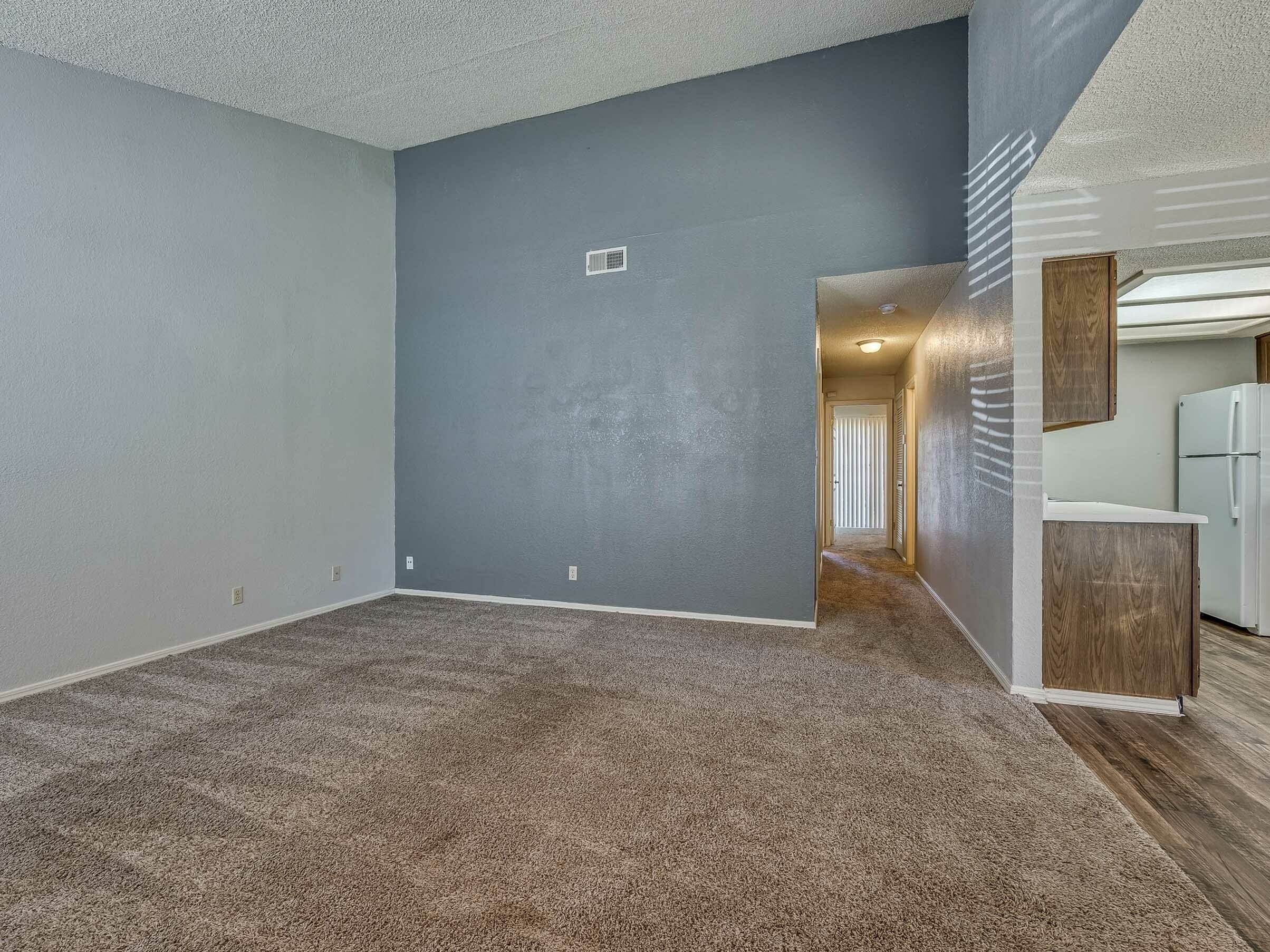 View Photos & Take A Virtual Tour | Lexington Commons