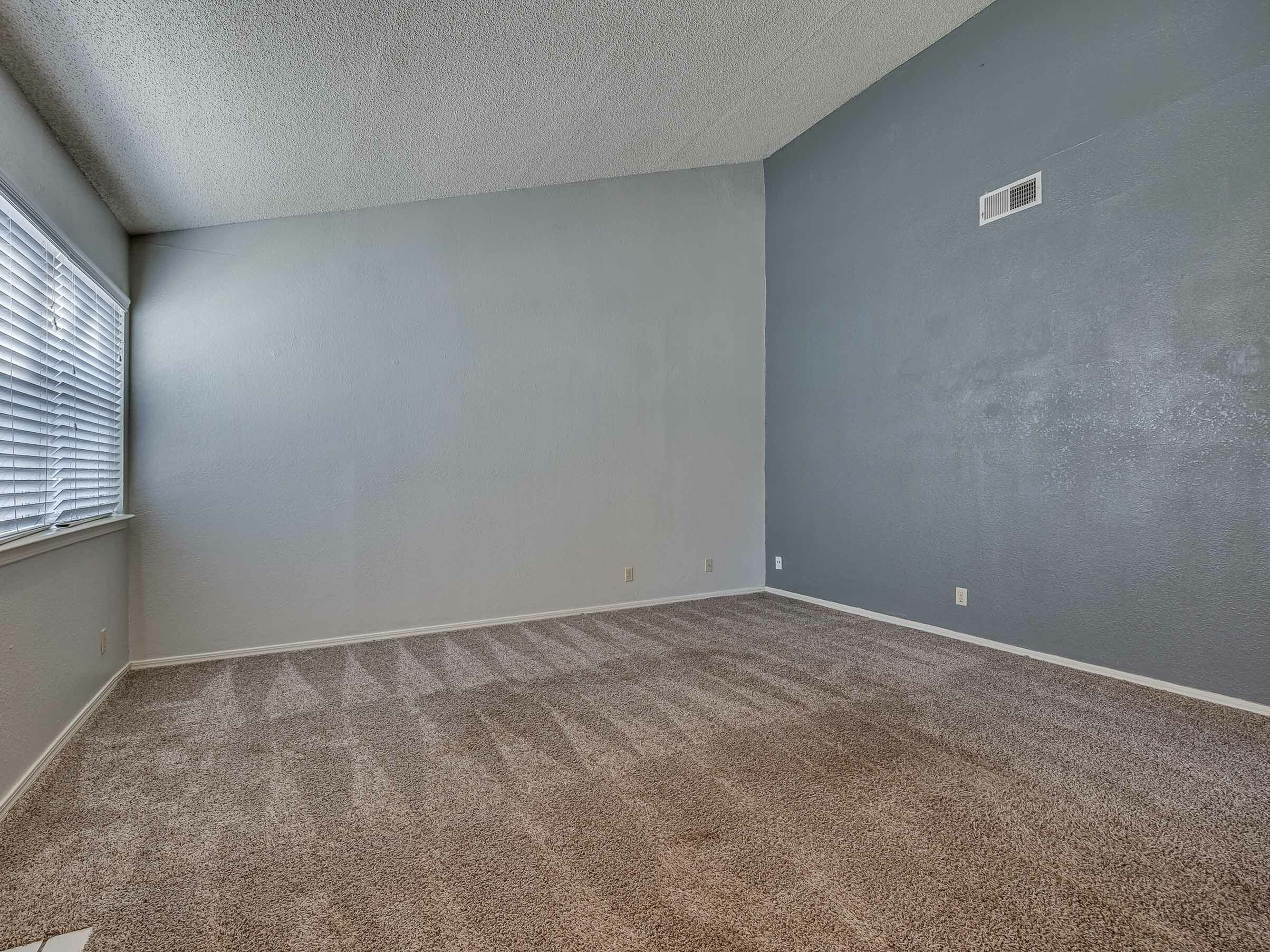 View Photos & Take A Virtual Tour | Lexington Commons