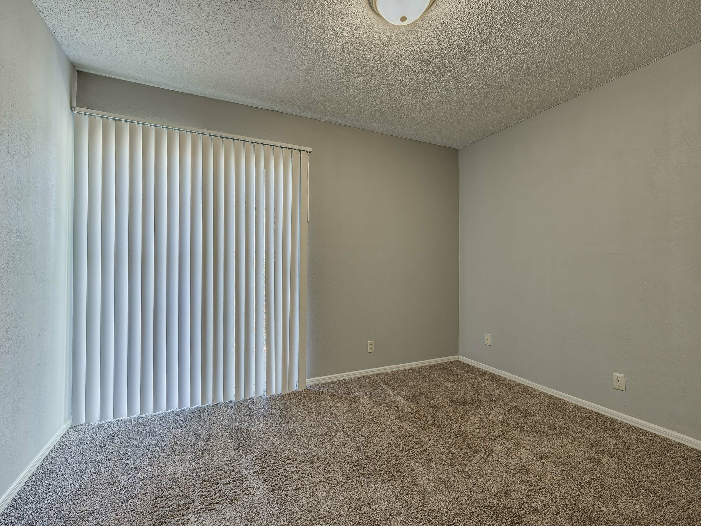 View Photos & Take A Virtual Tour | Lexington Commons