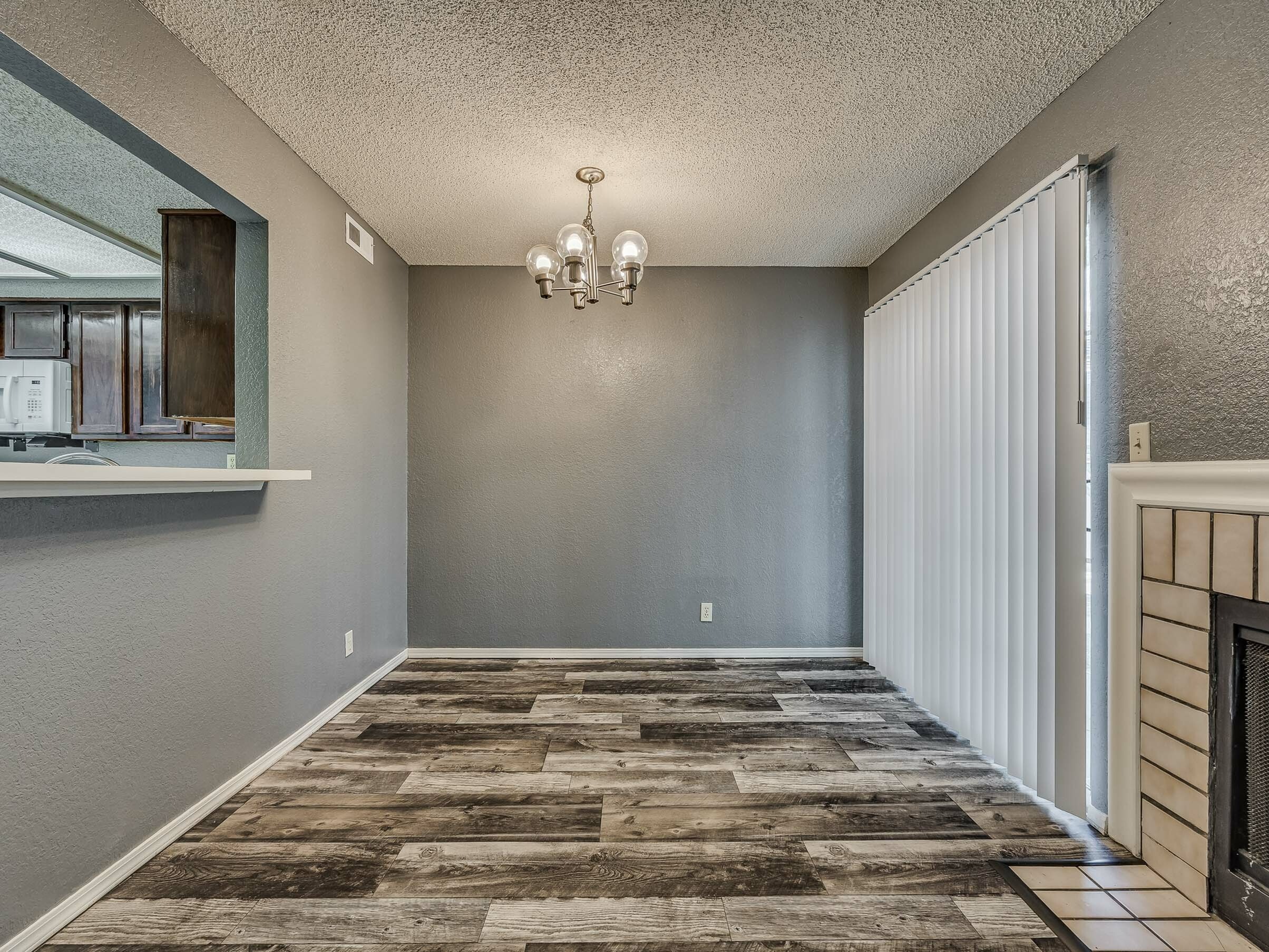 View Photos & Take A Virtual Tour | Lexington Commons