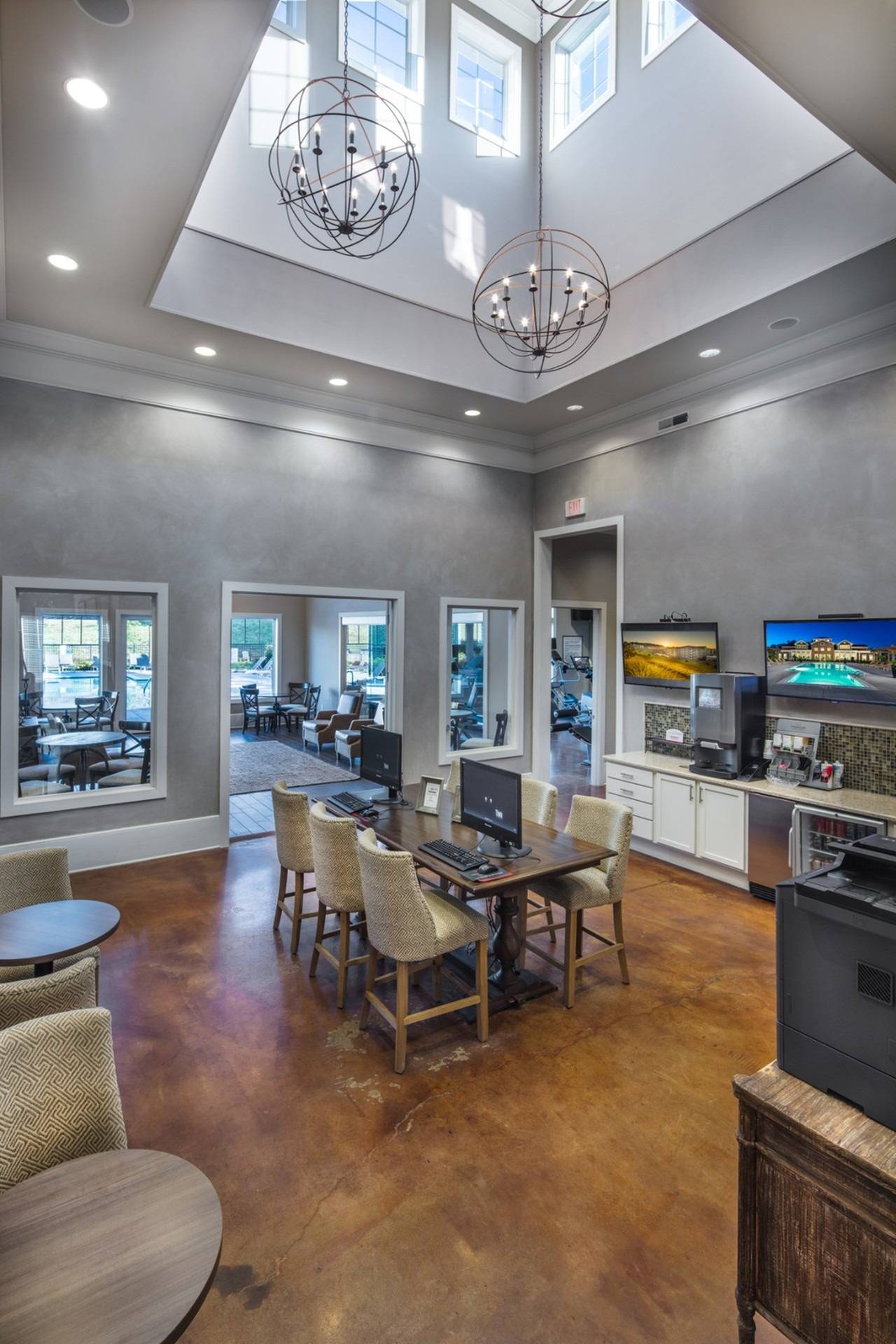 Amenities | City Vista Apartments for Rent in Pittsburgh, PA