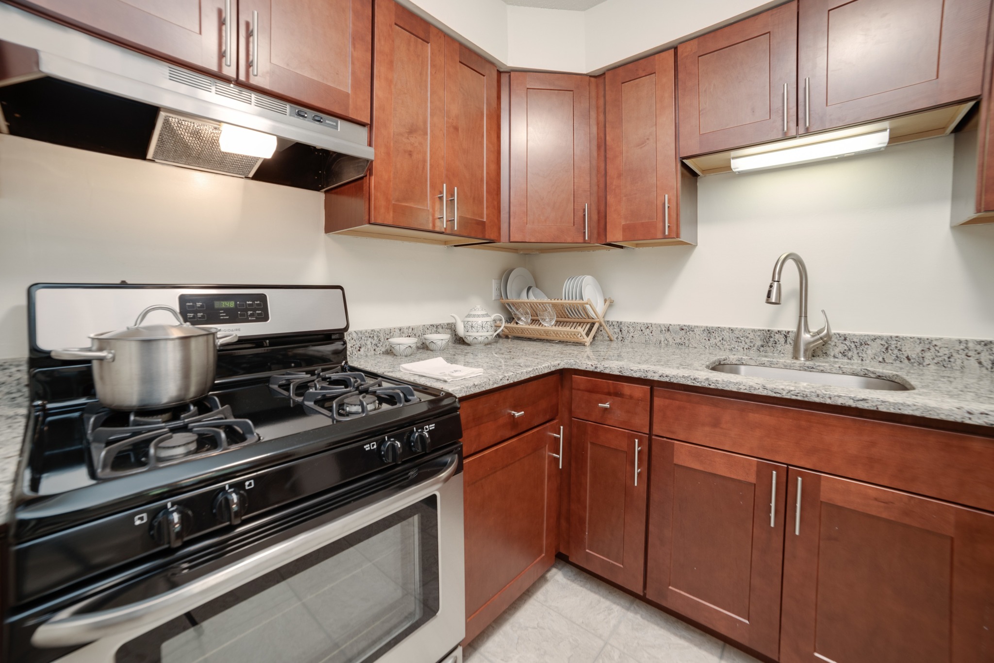 View Photos | Colony Oaks