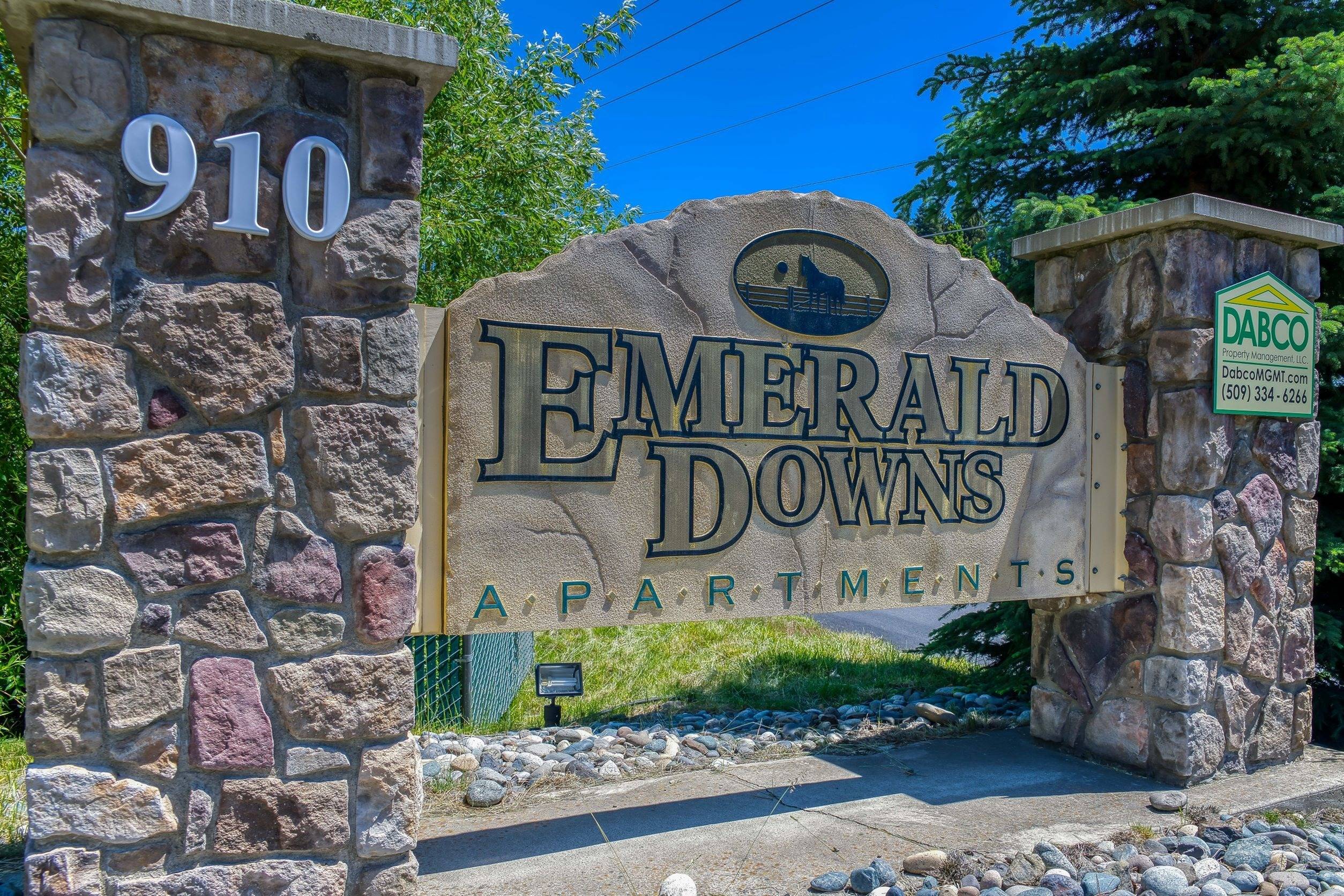 View Photos | Emerald Downs Apartments