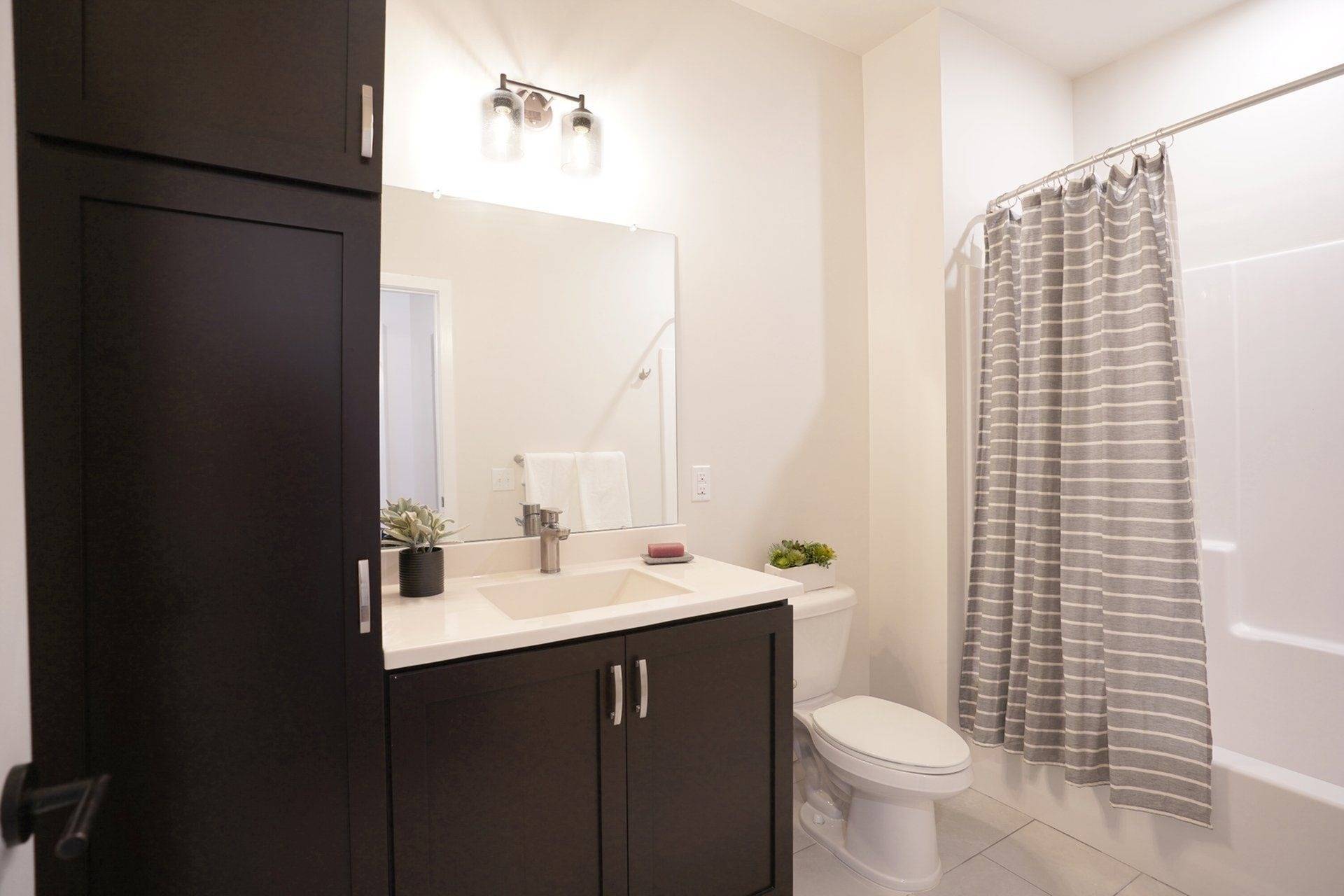 View Photos & Take A Virtual Tour | Butler Square