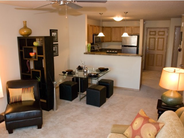 Apartment Complex in Sioux Falls, SD | Foxmoor Apartments
