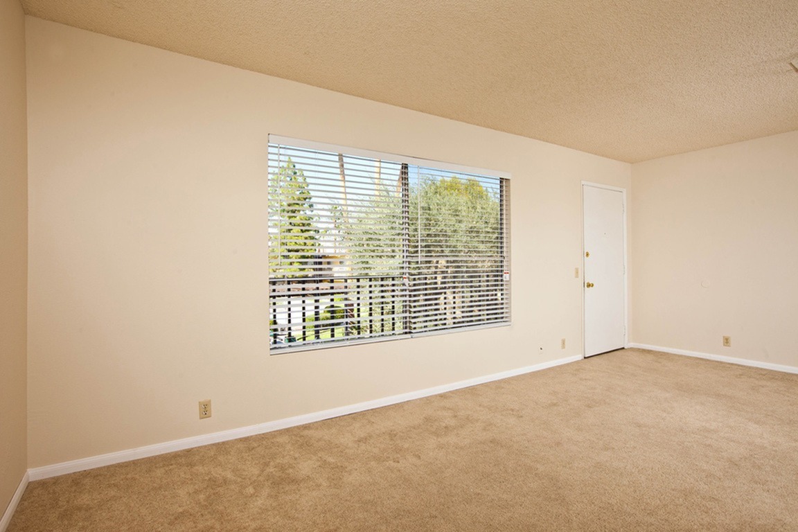 View Photos | Panorama Apartments