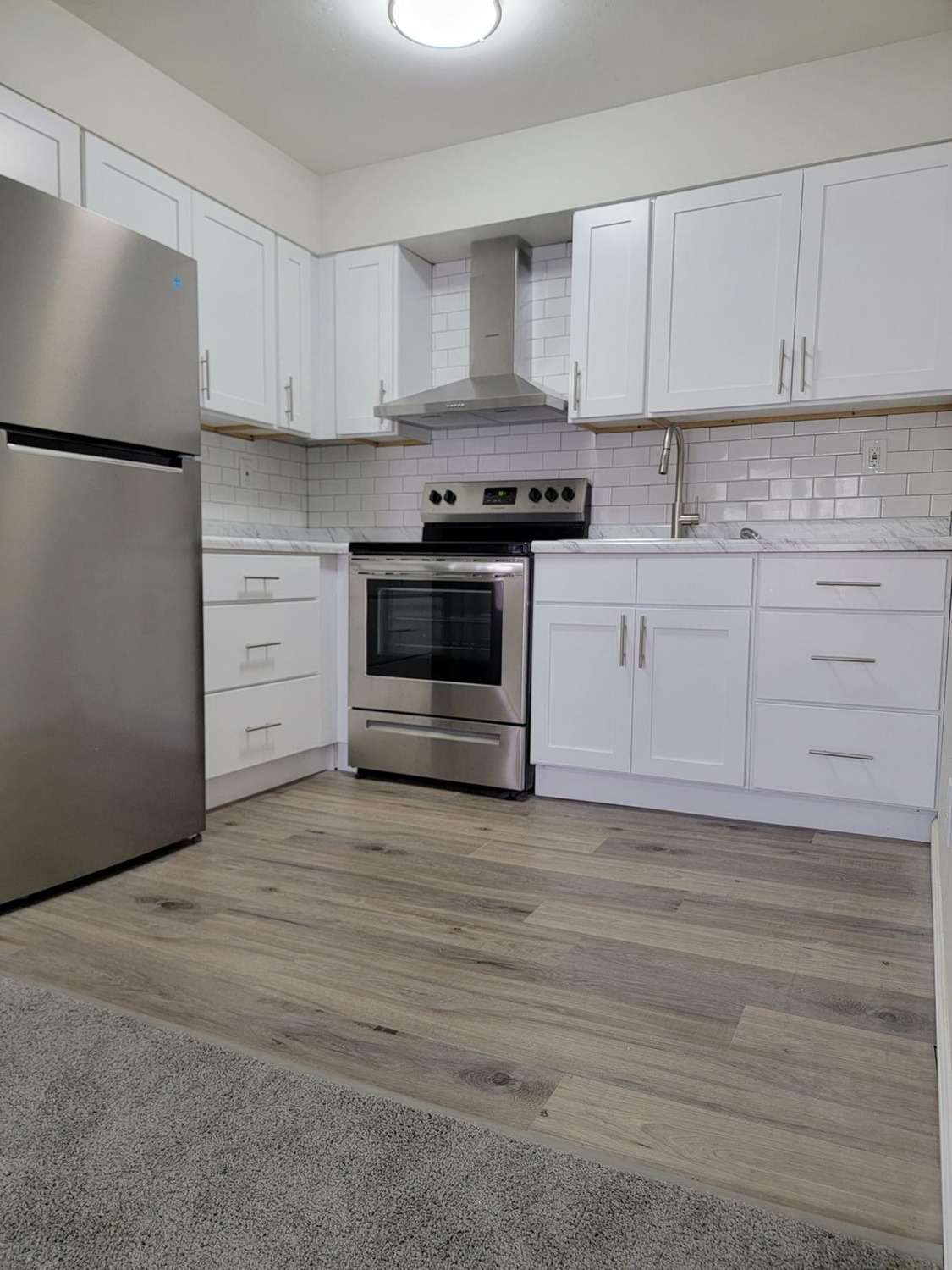 View Photos | Edgewater Manor