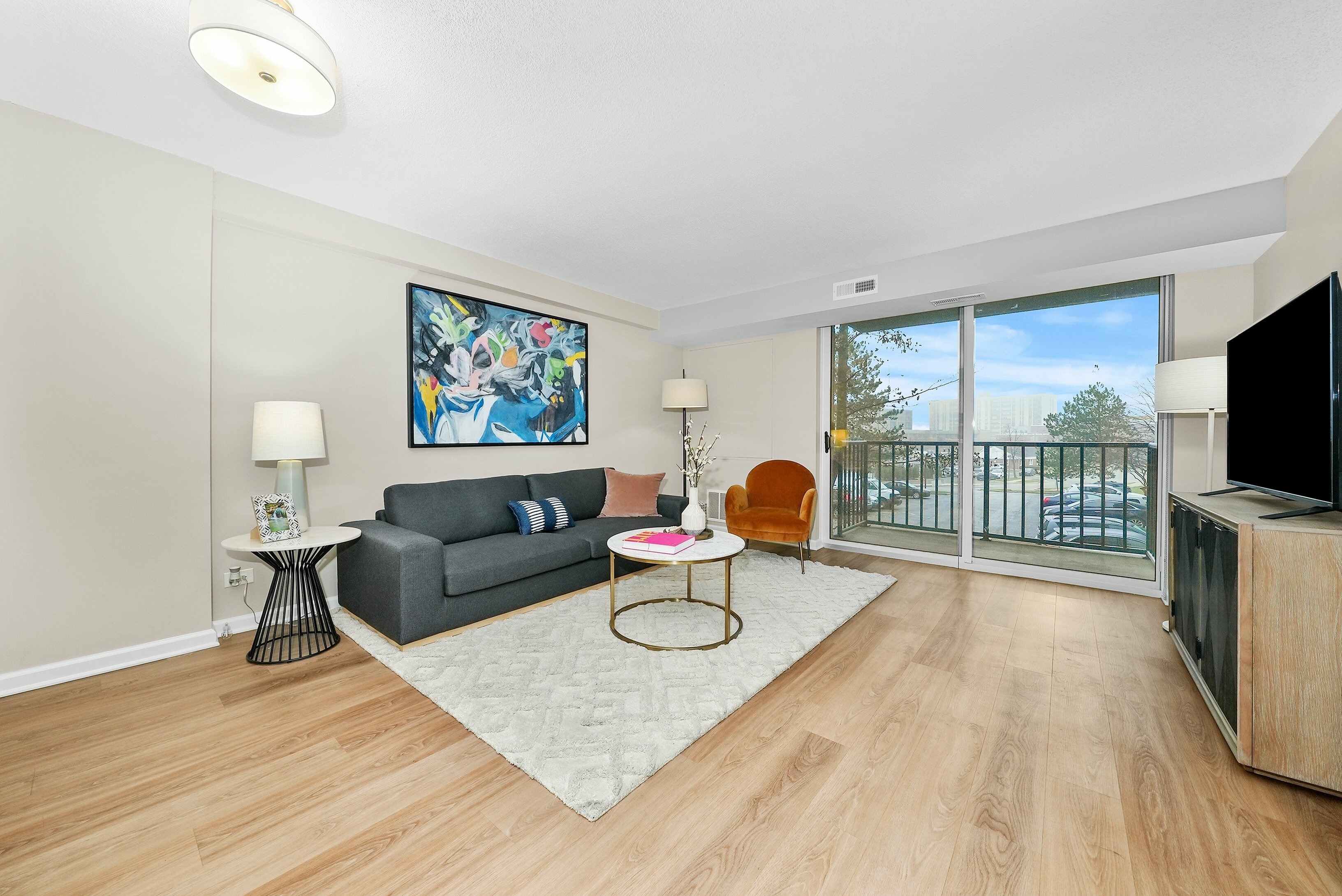 View Photos | Park 150 Apartments