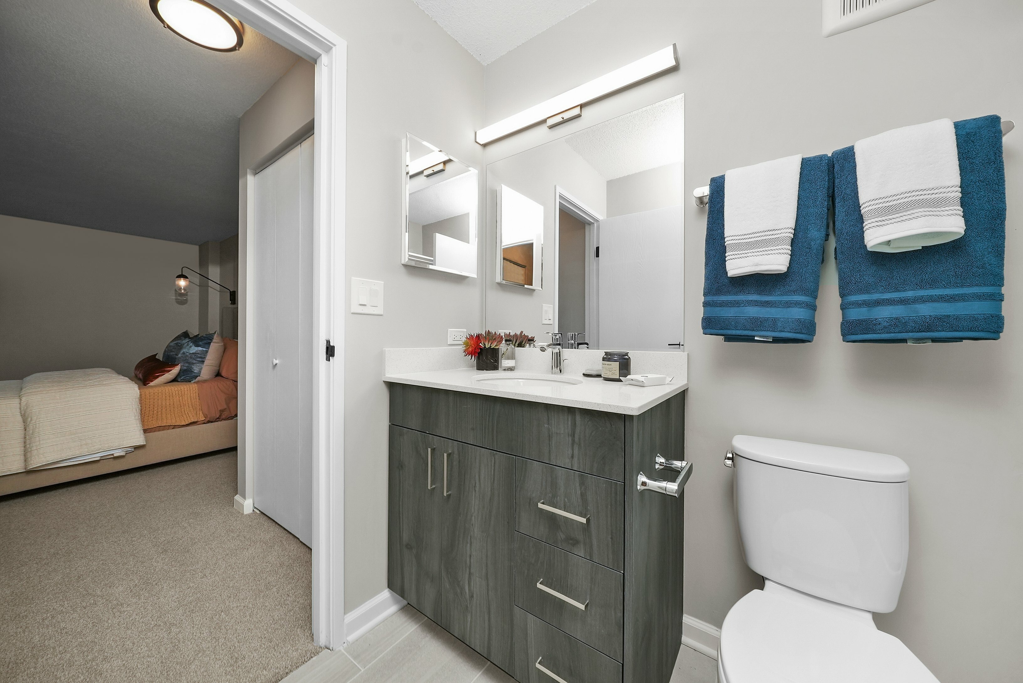 View Photos | Park 150 Apartments