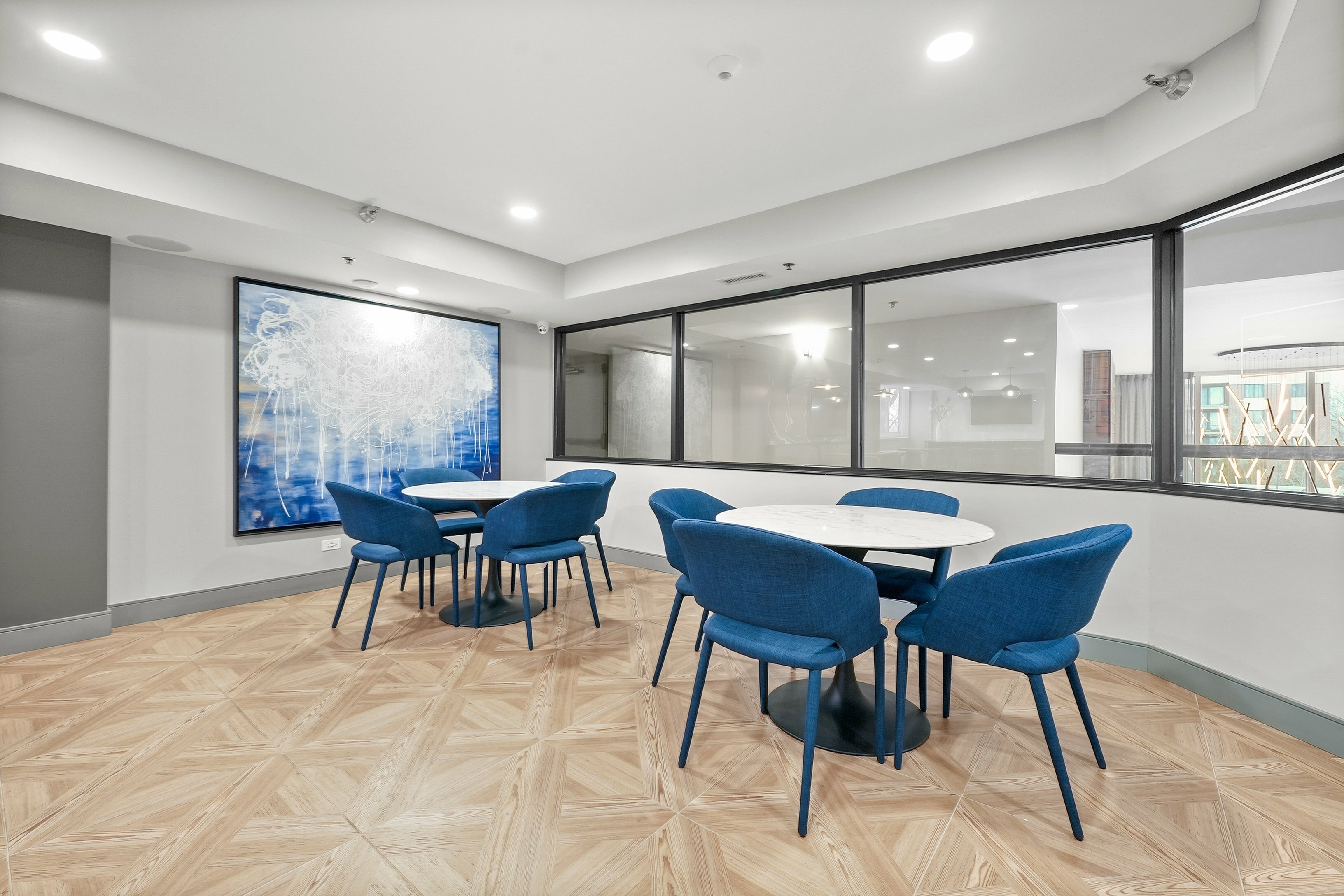 View Photos | Park 150 Apartments