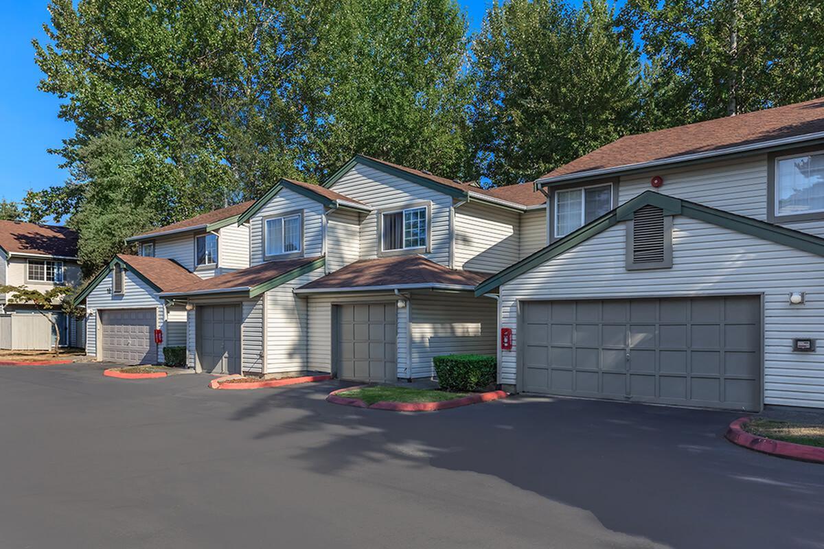 View Photos | Meridian Green Townhomes