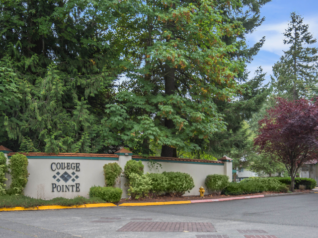 View Photos | College Pointe Apartments