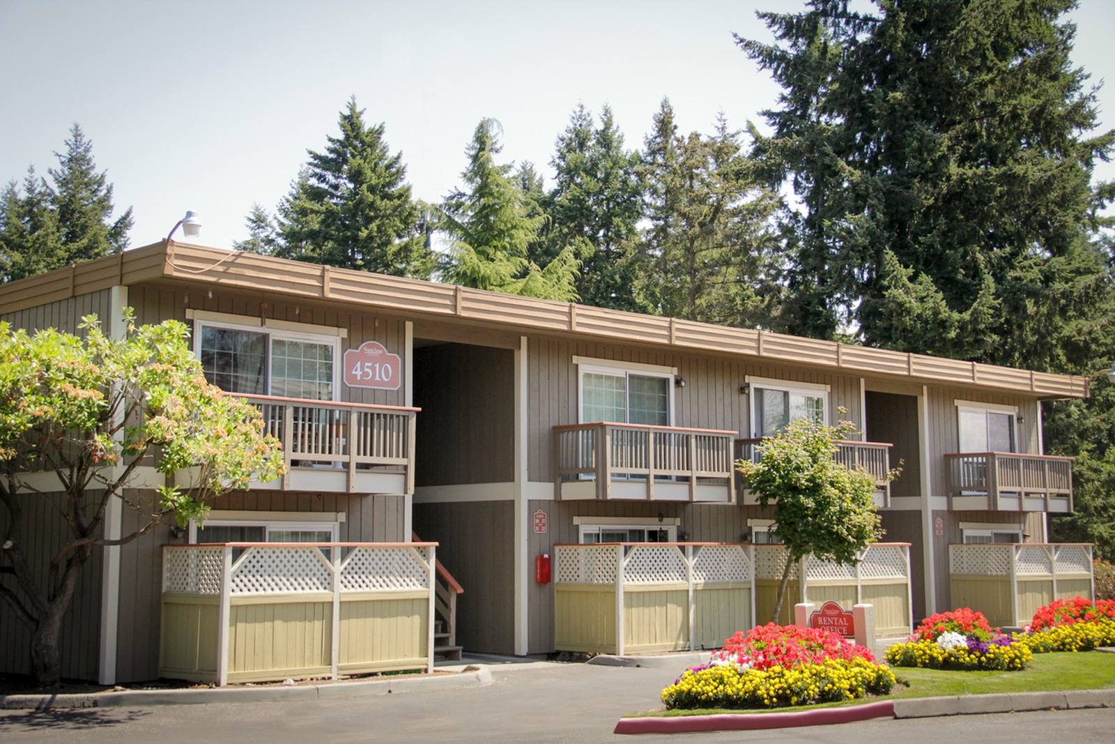 University Crossing | Apartments In University Place, WA