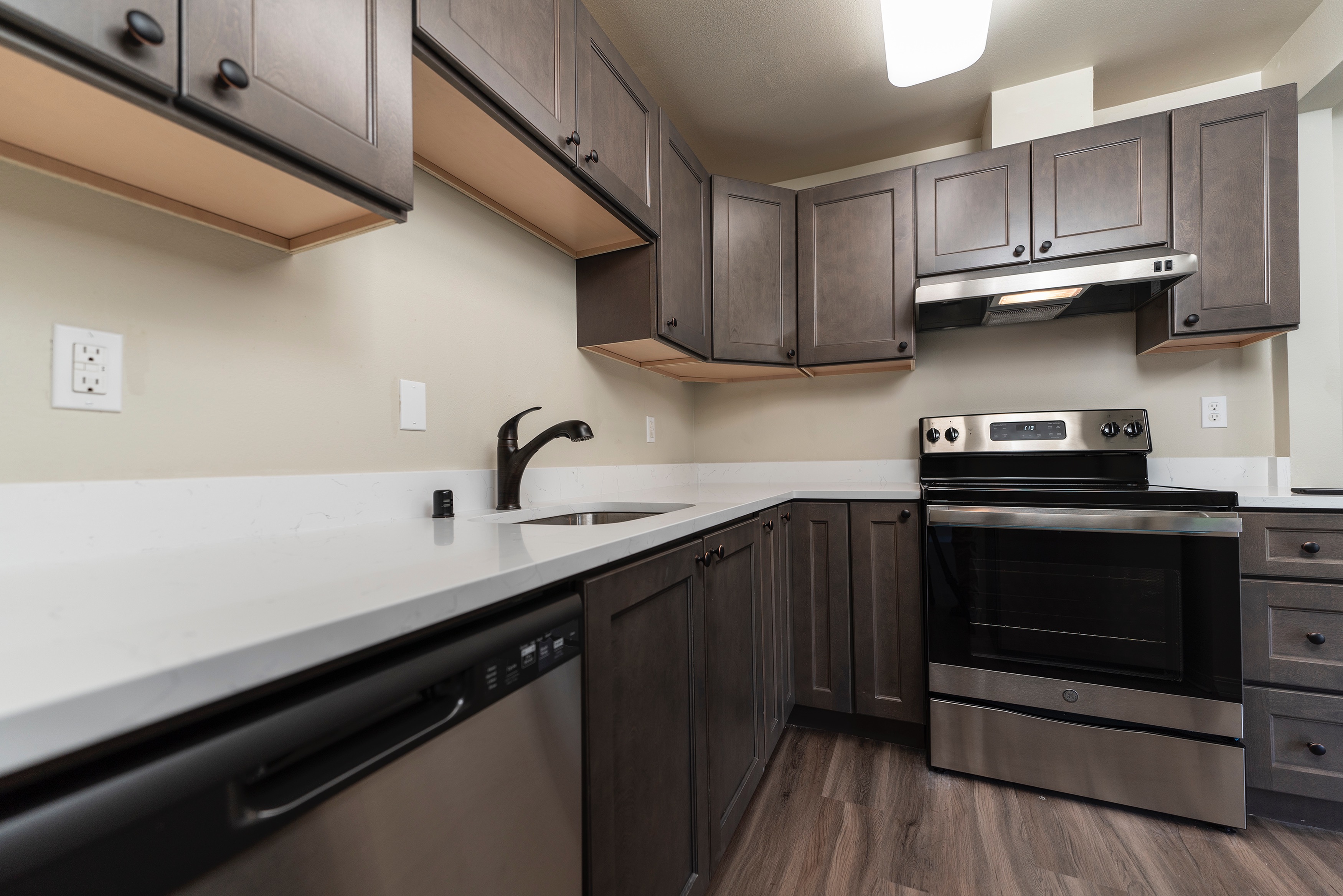 Studio - 3 Bed Apartments - Check Availability | Valencia Apartments