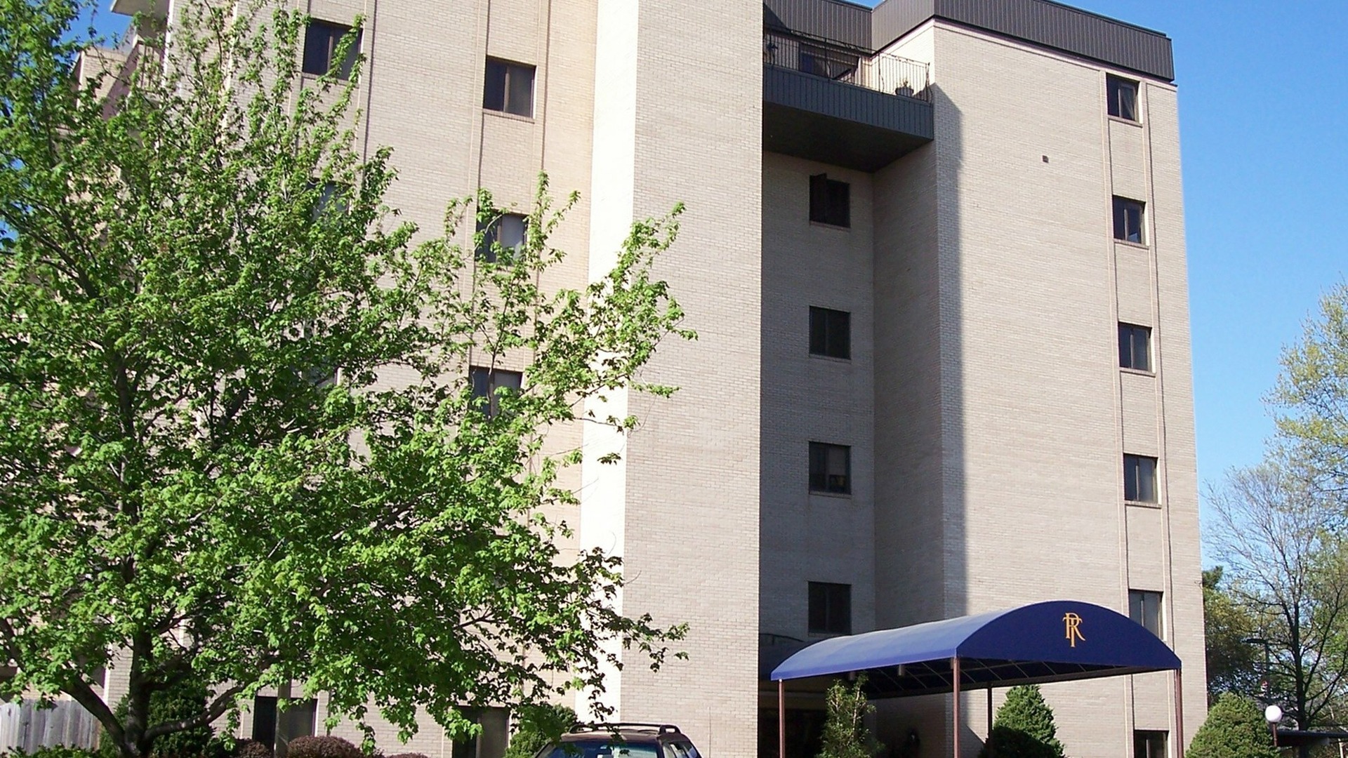 Regency Tower | Apartments In Springfield, MO