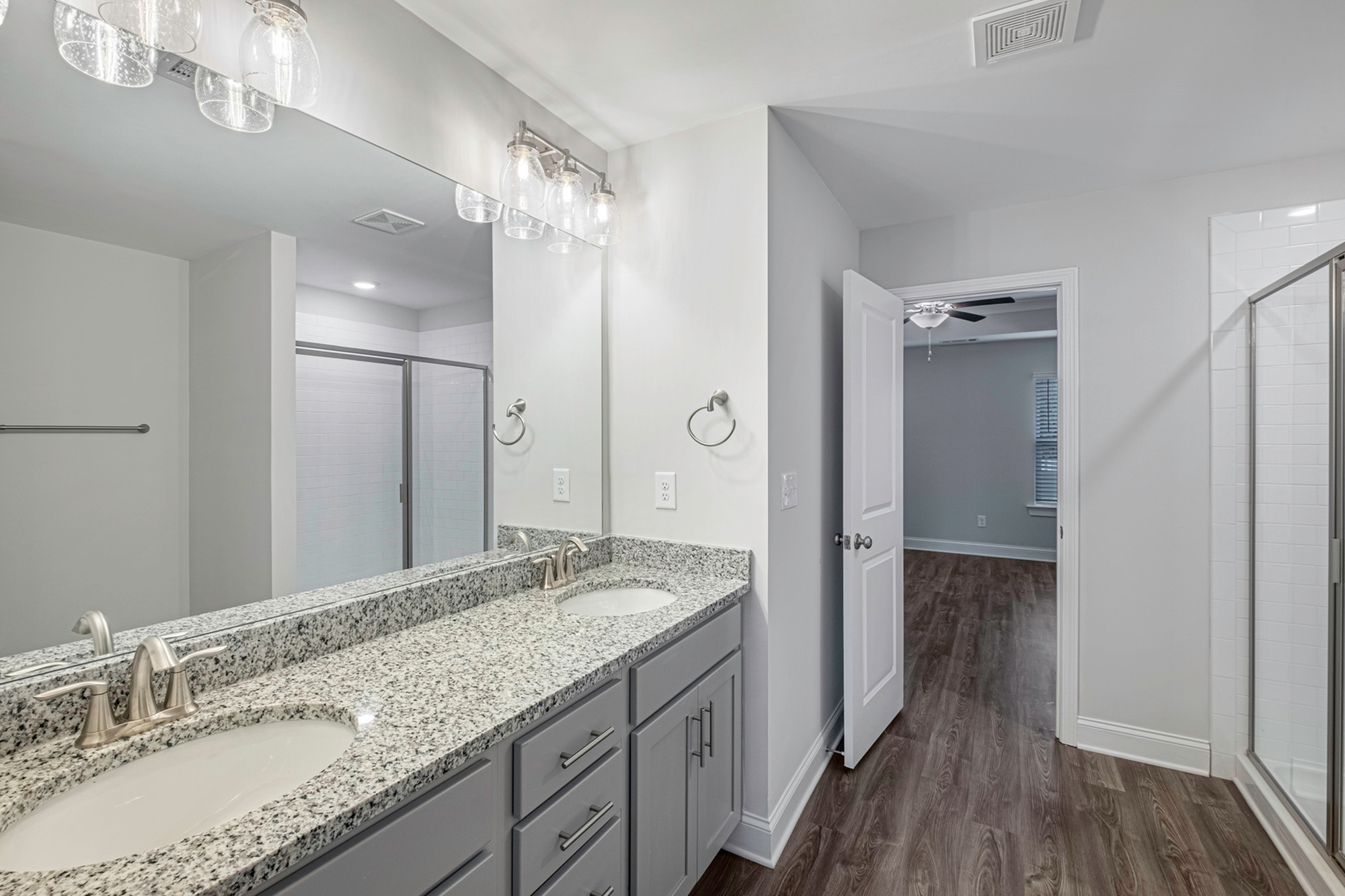 View Photos & Take A Virtual Tour | Enclave at Oak Ridge