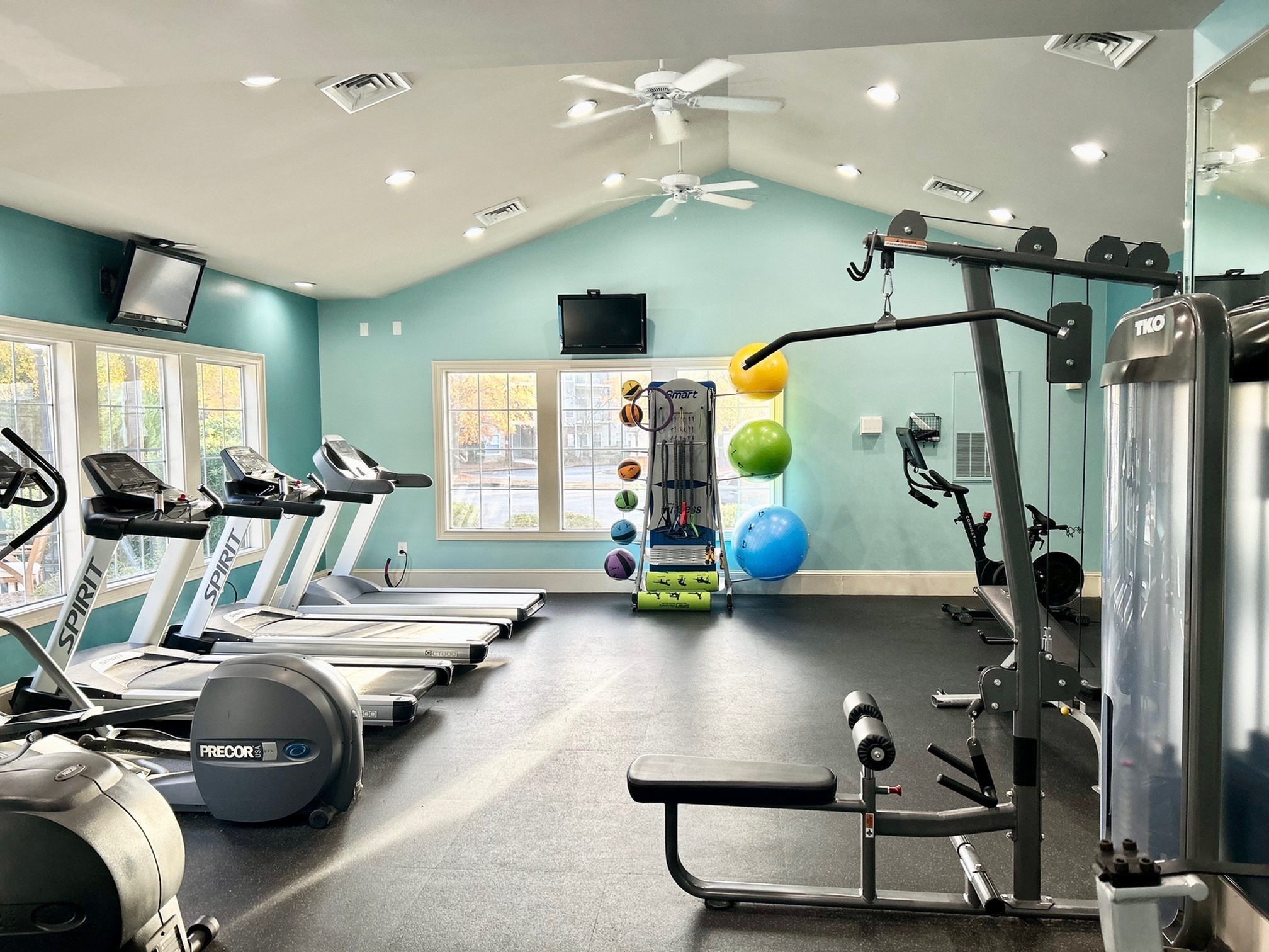 View Photos & Take A Virtual Tour | Varia at Oakcrest