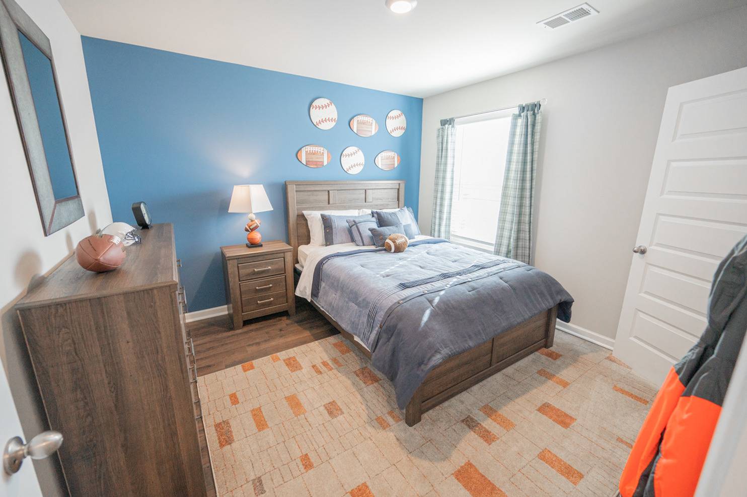 View Photos & Take A Virtual Tour | Stonebrooke